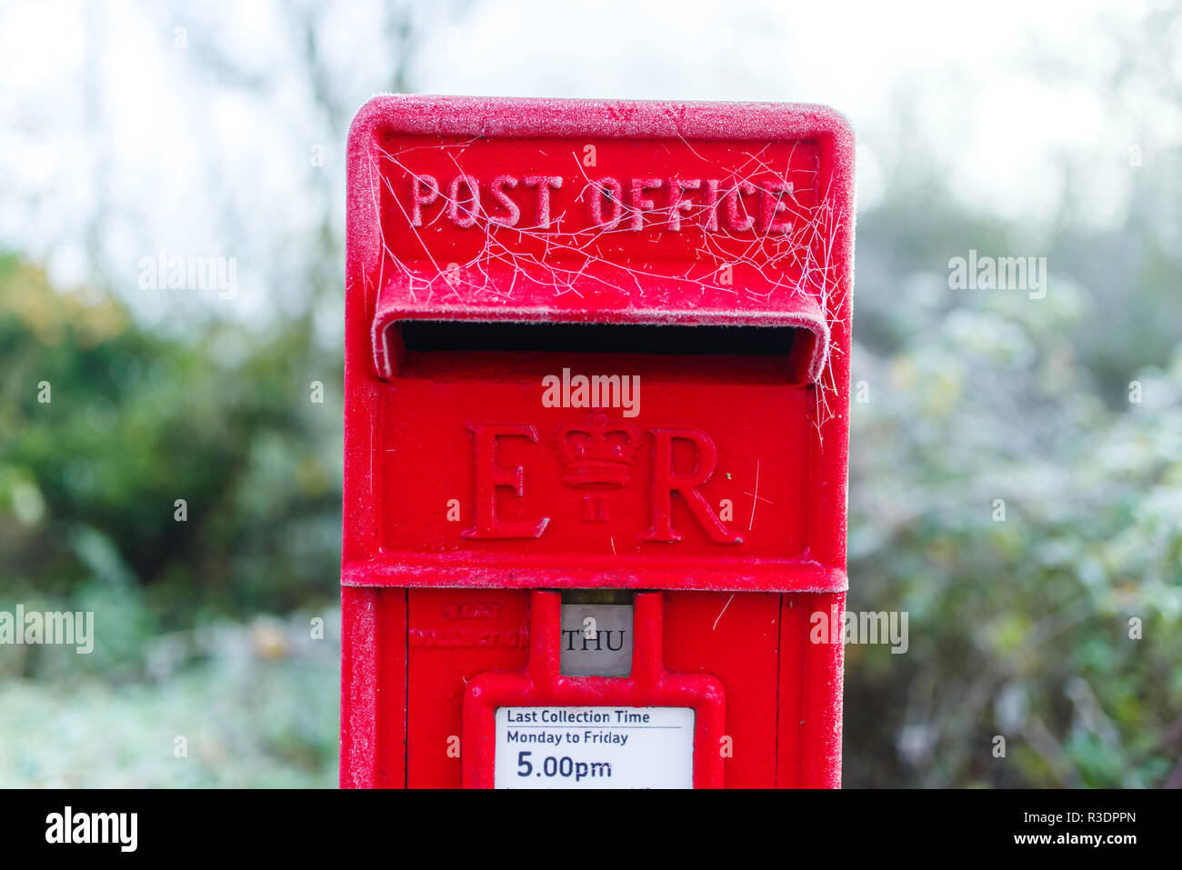 Royalmail postbox hi-res stock photography and images - Alamy