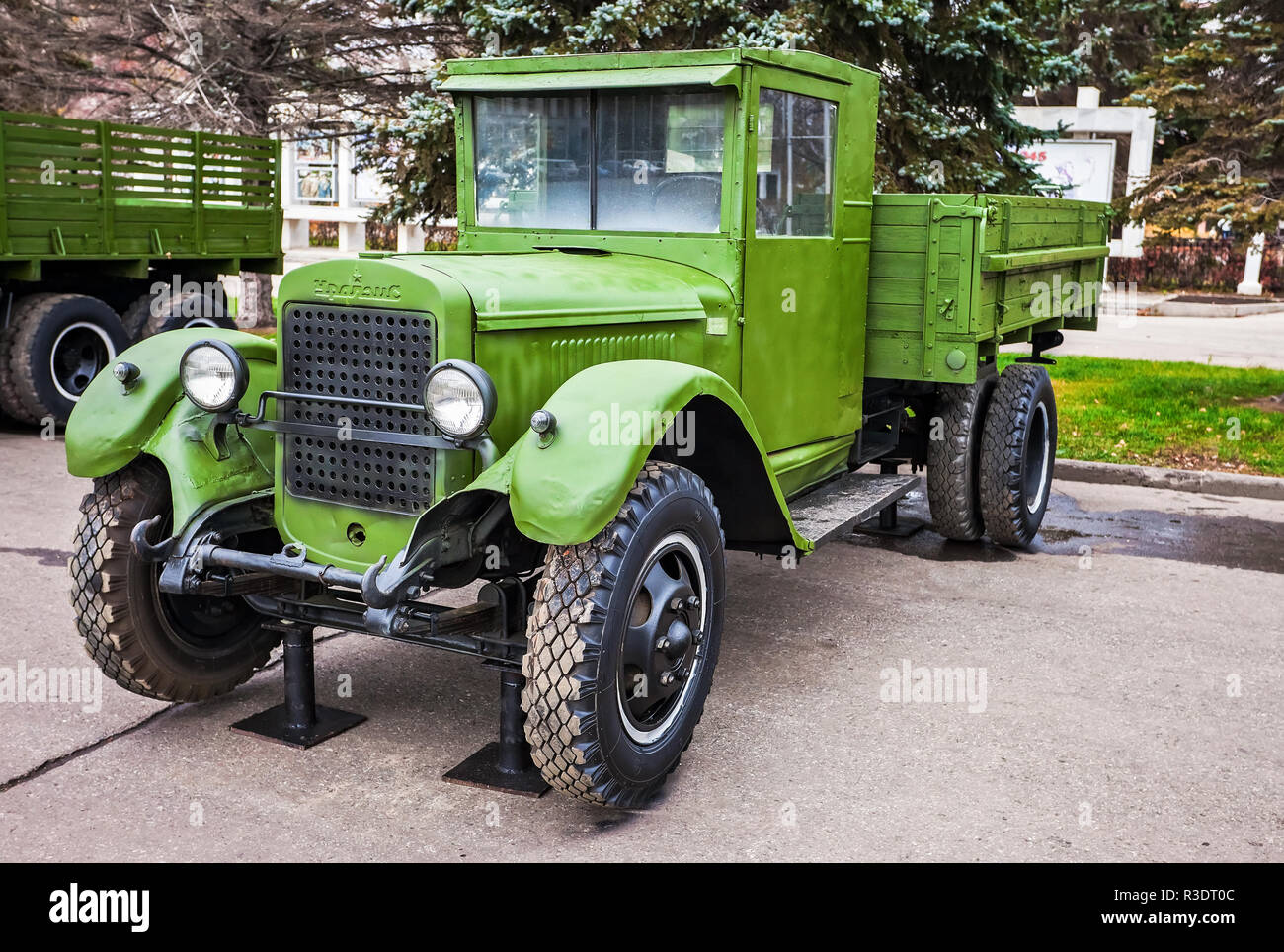 Zis truck hi-res stock photography and images - Alamy