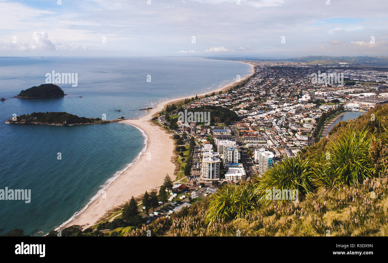 Mount maunganui headland hi-res stock photography and images - Alamy