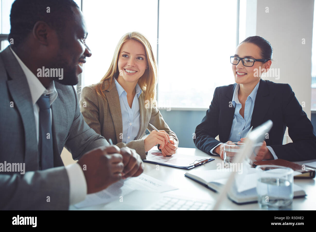 Young intercultural businesswoman male hi-res stock photography and ...