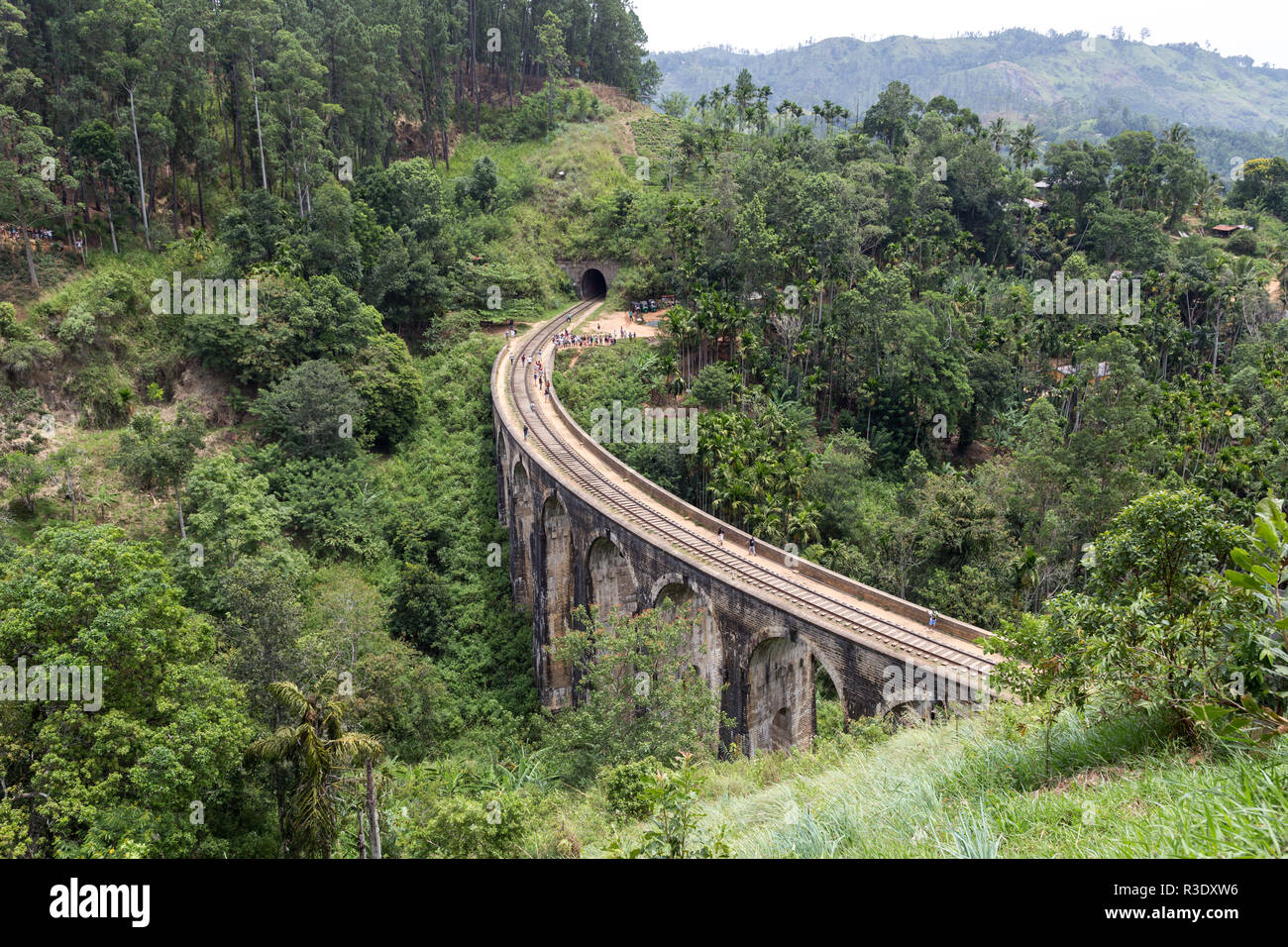 Nine arch bridge hi-res stock photography and images - Alamy