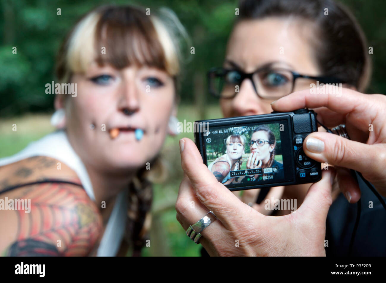 Funny photo of women hi-res stock photography and images - Alamy