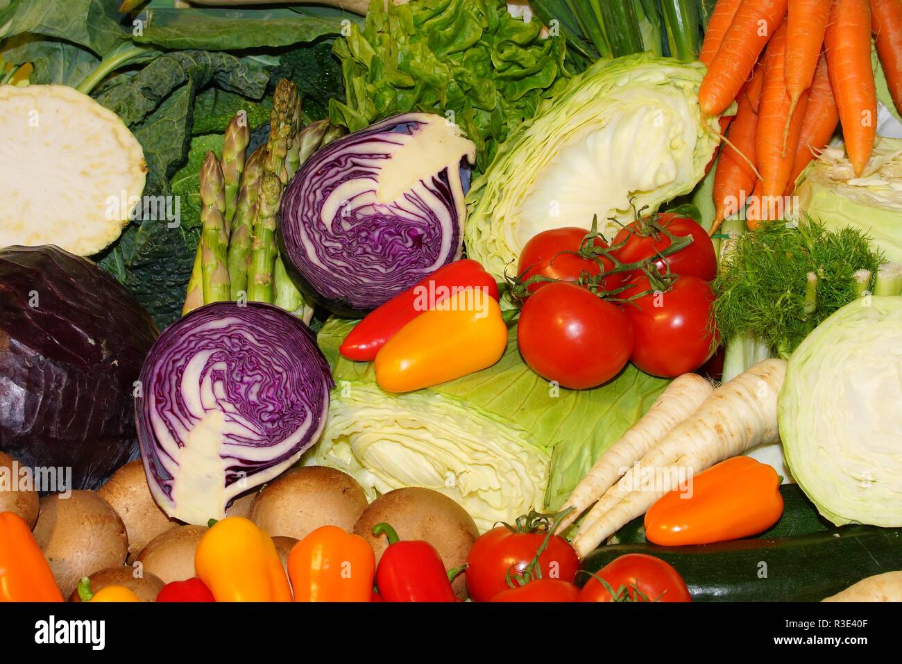 fresh organic vegetables Stock Photo - Alamy