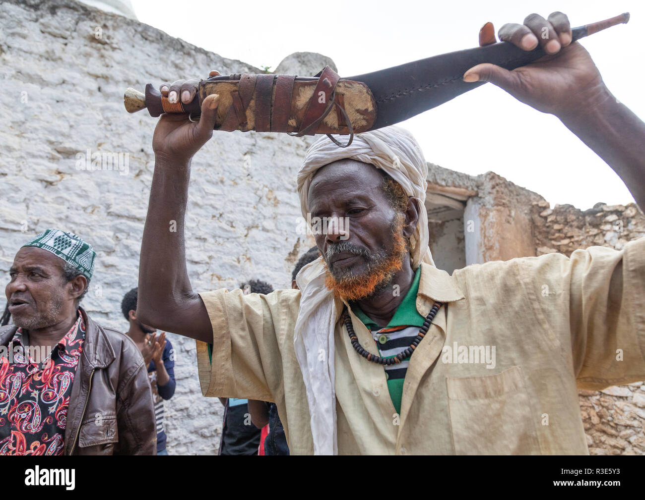 Dancing with knife hi-res stock photography and images - Alamy
