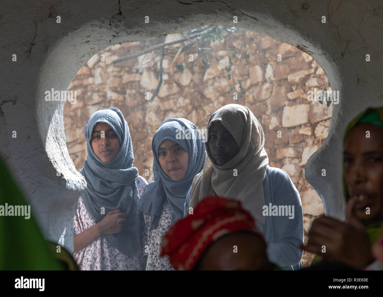 Singing chanting dancing hi-res stock photography and images - Alamy