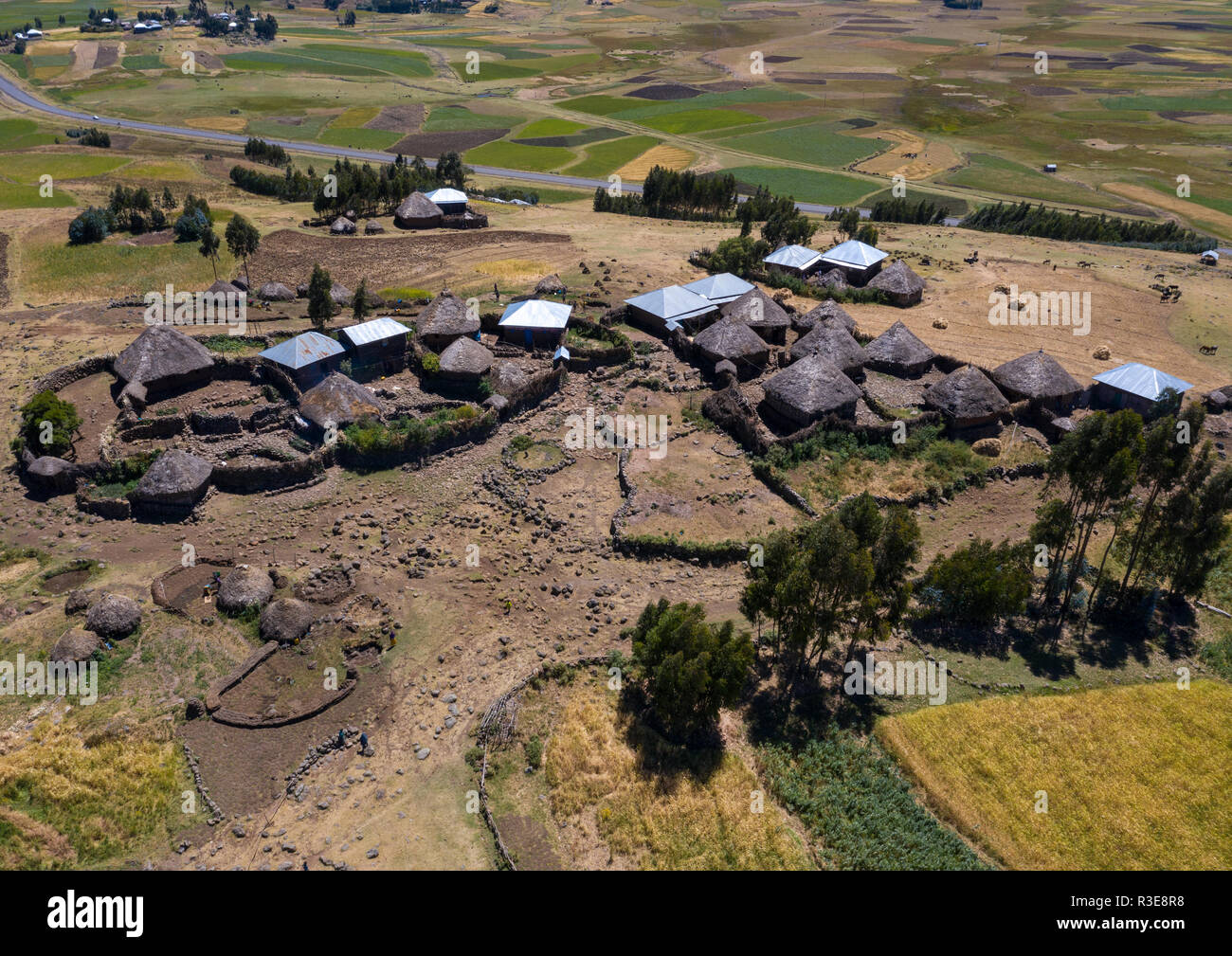 Village with tukuls in the highlands, Oromia, Sheno, Ethiopia Stock ...