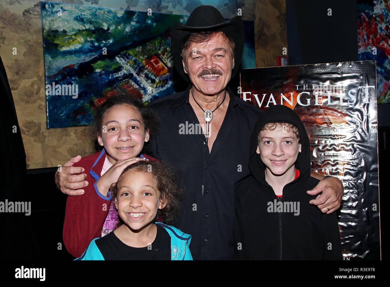 NEW YORK, NY - MAY 06: Isabella Mack, Kayleigh Mack, Randy Jones and ...