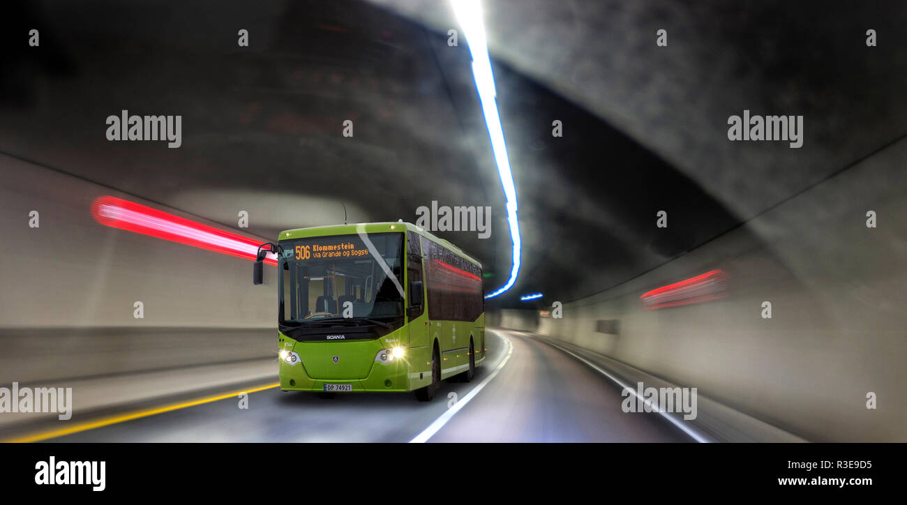 Buss in tunnel hi-res stock photography and images - Alamy
