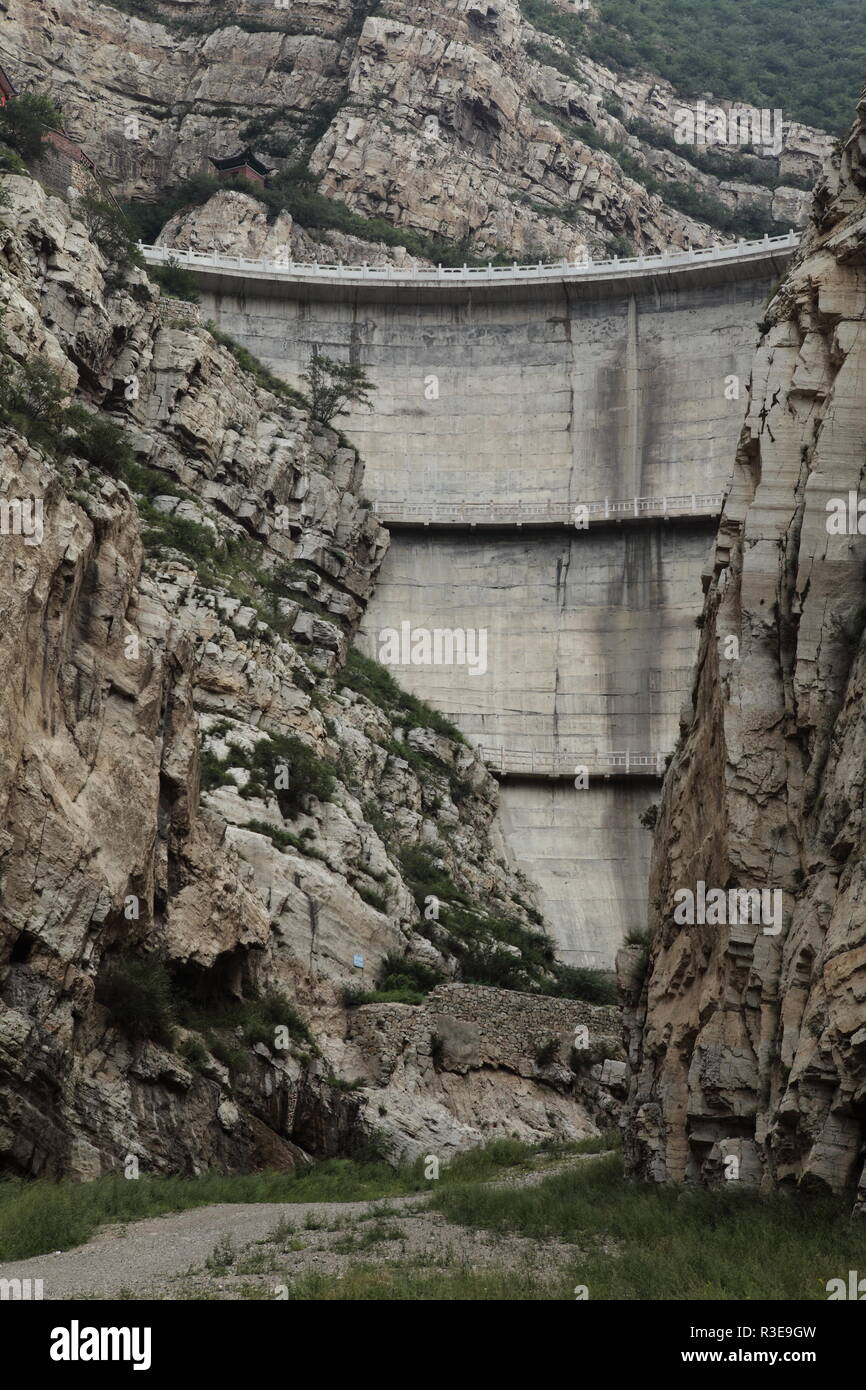 China embankment rock hi-res stock photography and images - Alamy