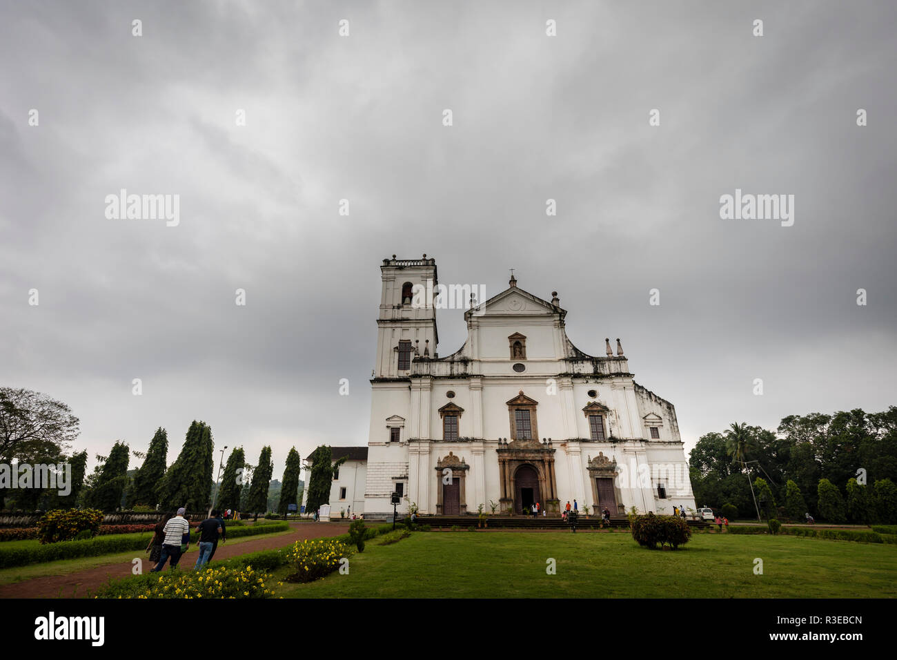 View of the Se Cathedral Church in the state of Goa in western India ...