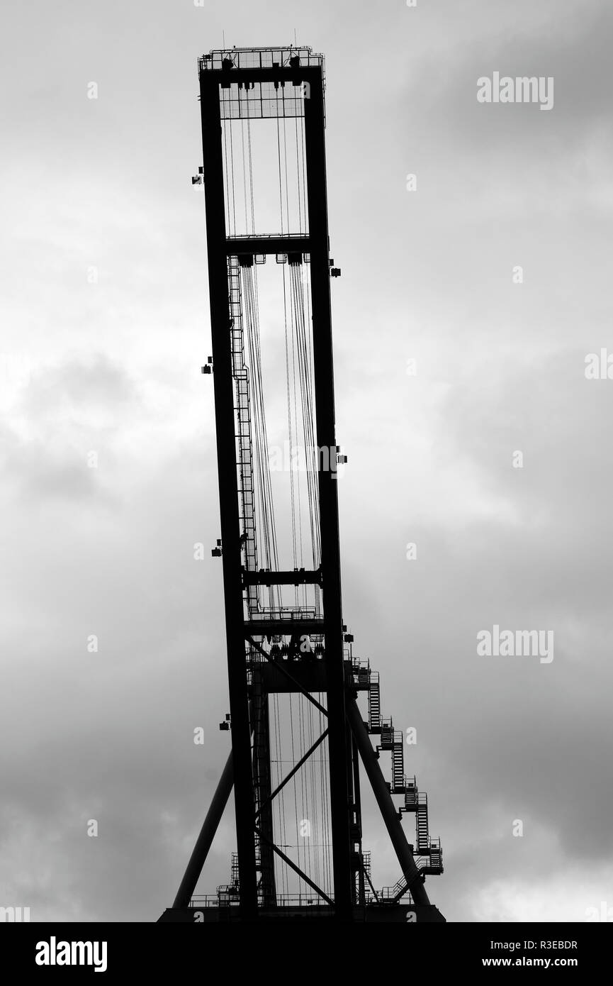 Strong scaffold Black and White Stock Photos & Images - Alamy