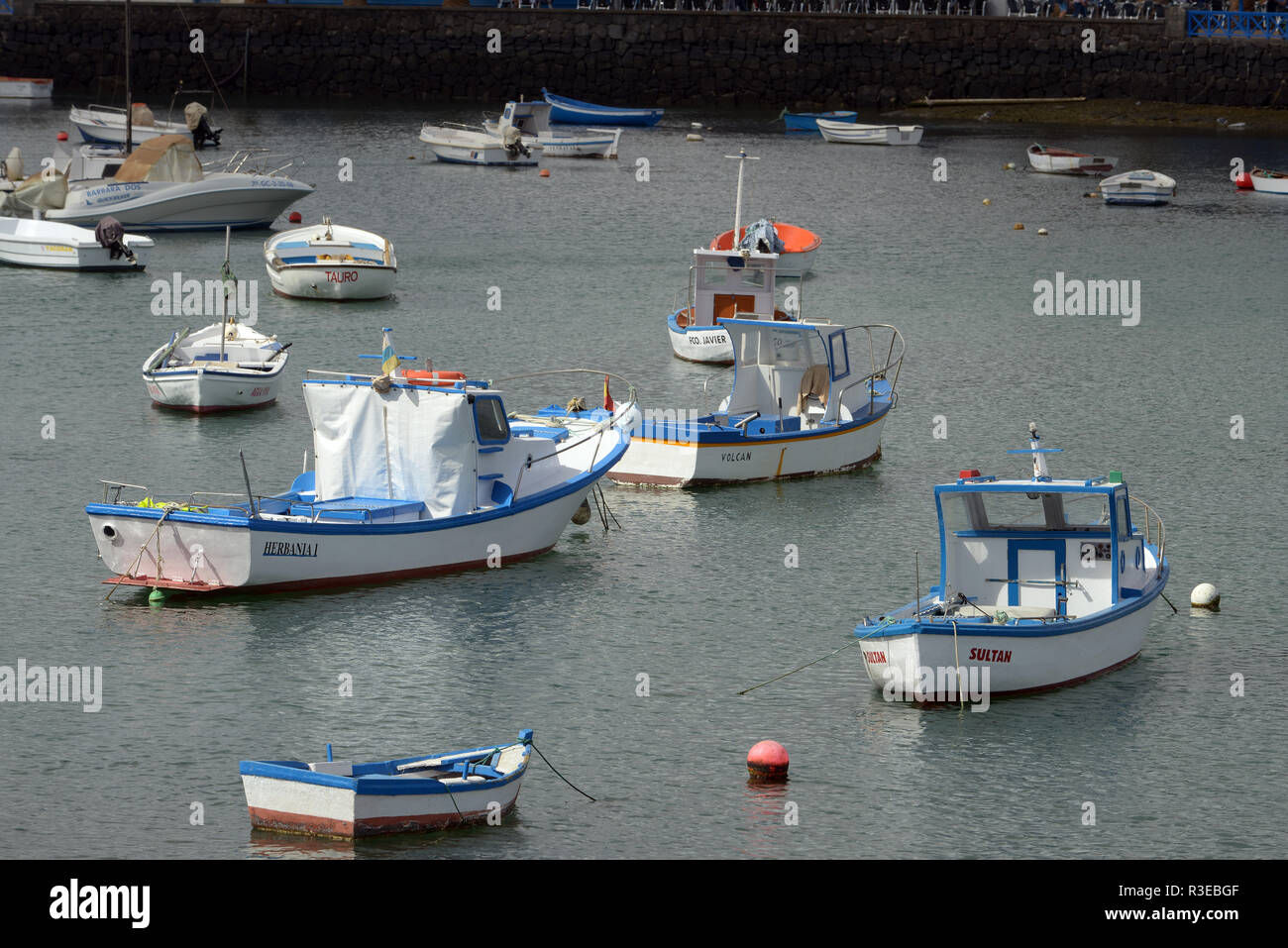 Arrecife cruise port hi-res stock photography and images - Alamy
