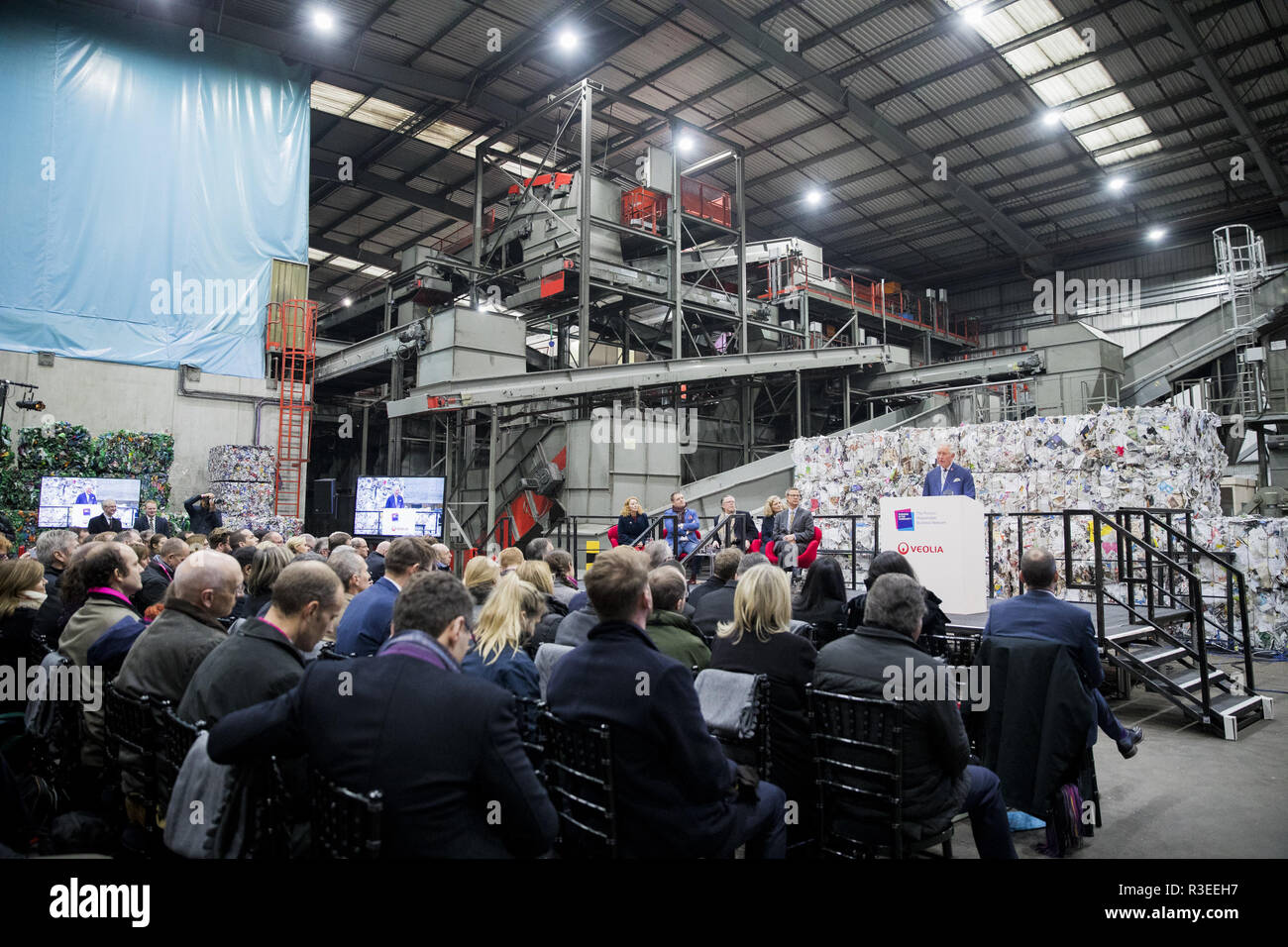 Community bitc speaks on stage hi-res stock photography and images - Alamy