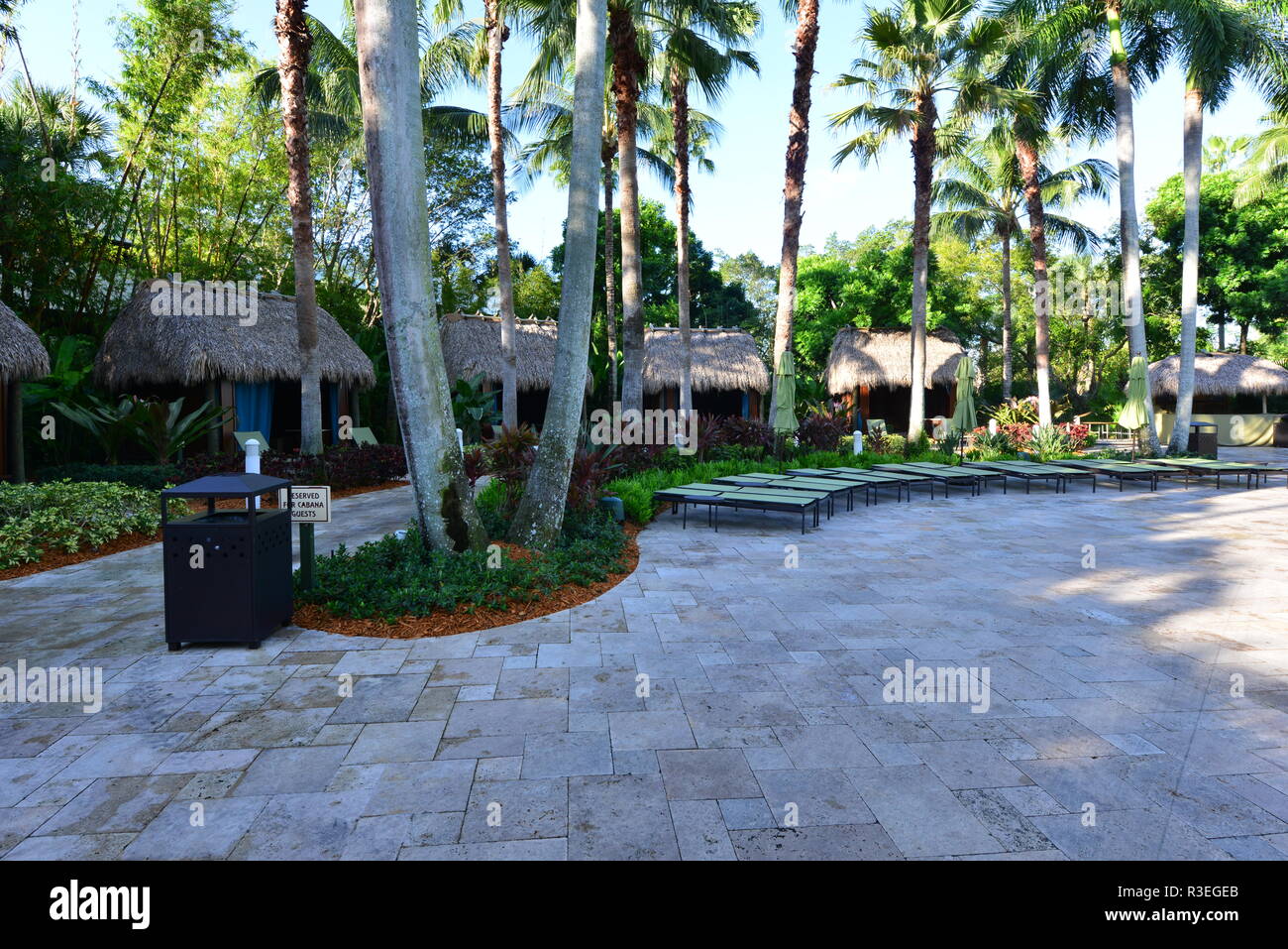 Rest area at a resort in Florida Stock Photo - Alamy