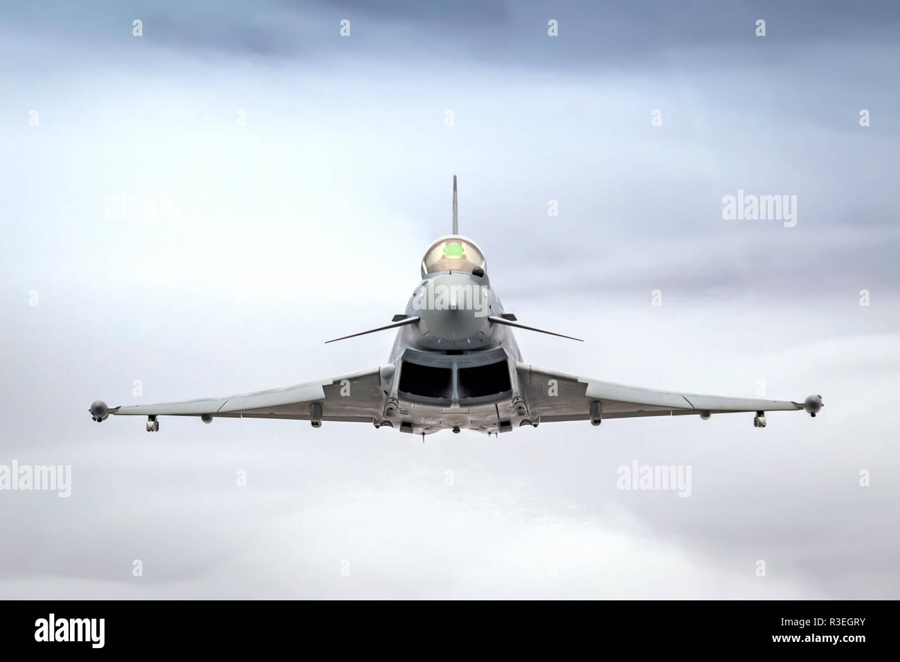 Raf eurofighter typhoon hi-res stock photography and images - Alamy