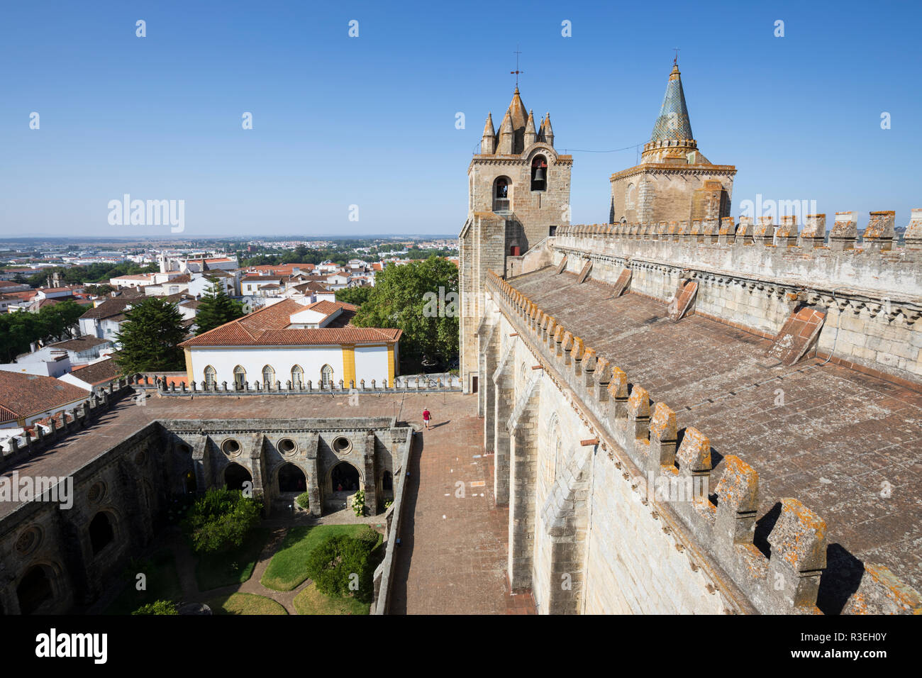 évora view hi-res stock photography and images - Alamy