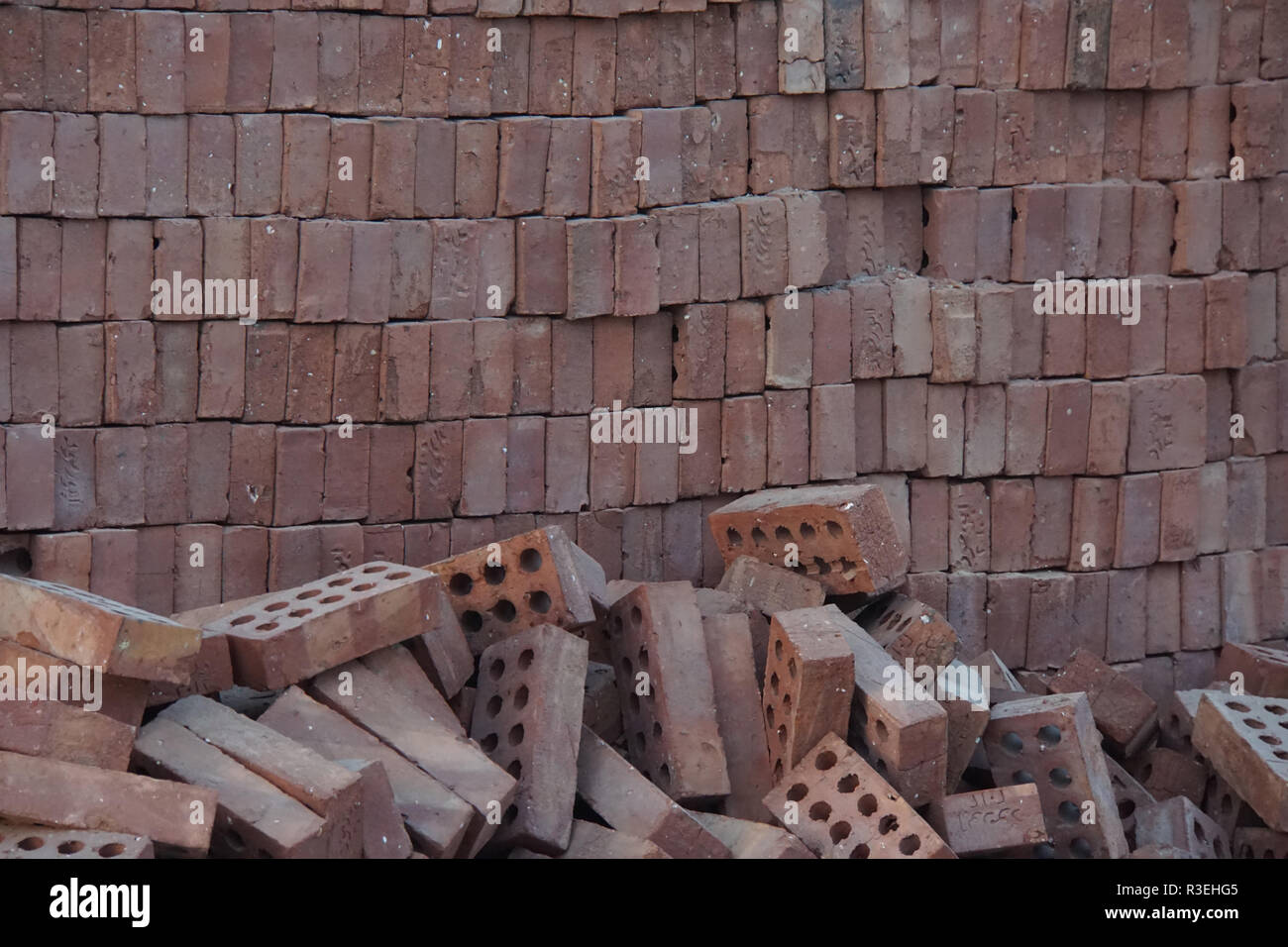 building a wall Stock Photo - Alamy
