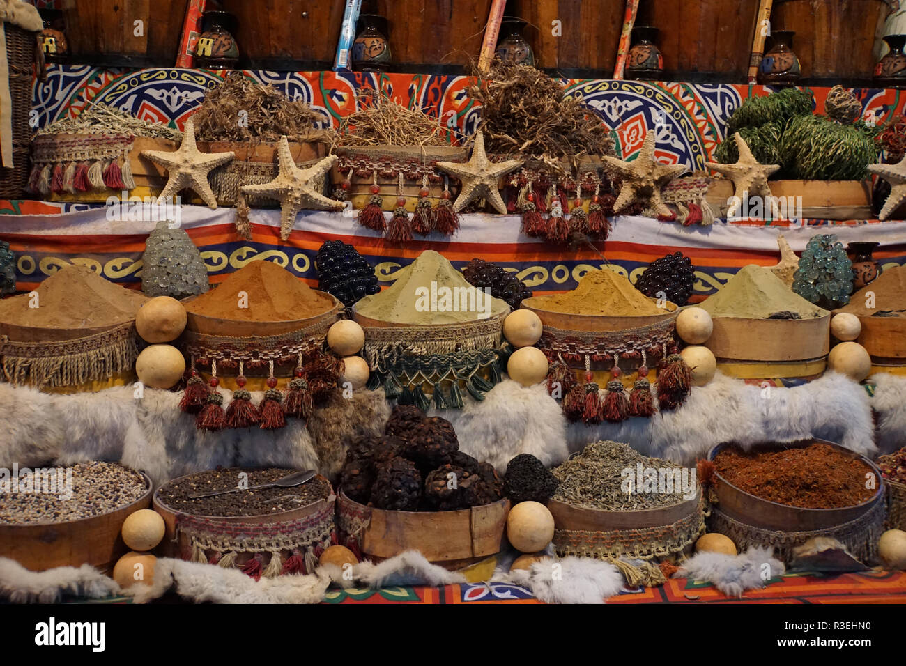 Black cumin farming hi-res stock photography and images - Alamy