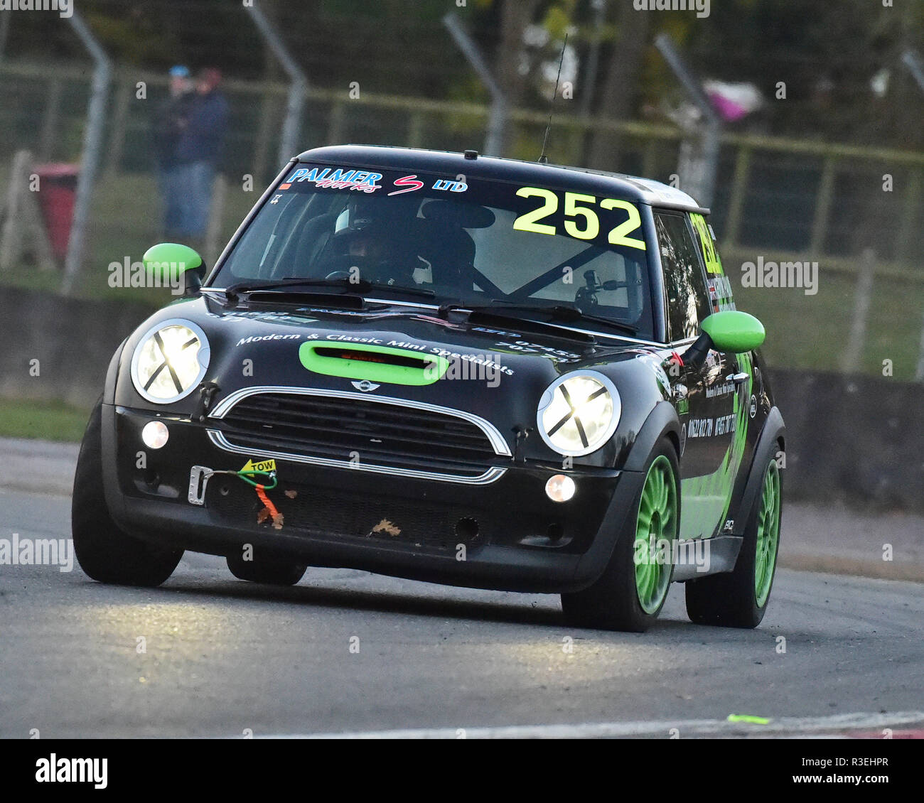Kevin Palmer, BMW Mini Cooper S, Tin Tops Championship, BARC, Brands ...