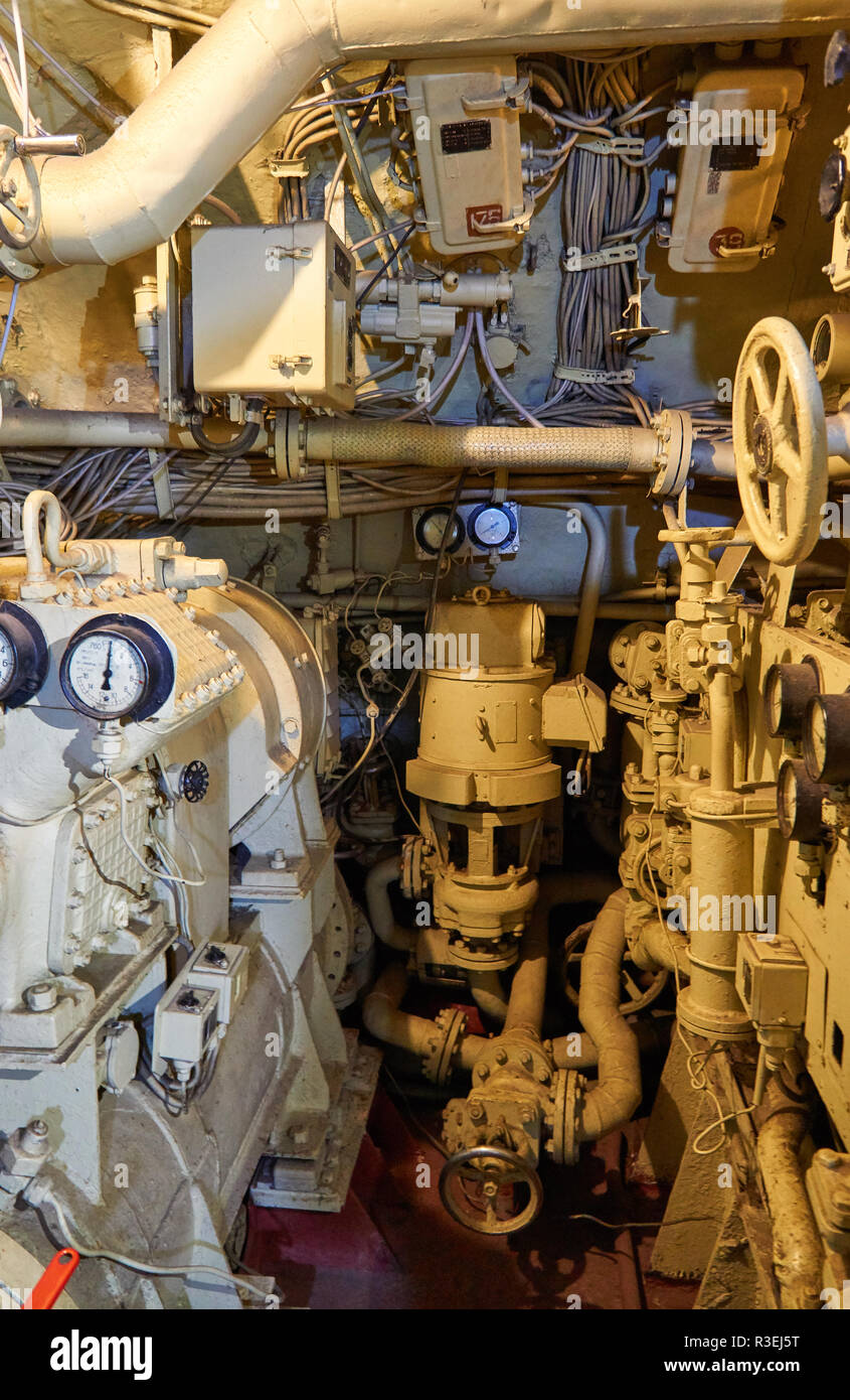Submarine cabin hi-res stock photography and images - Alamy