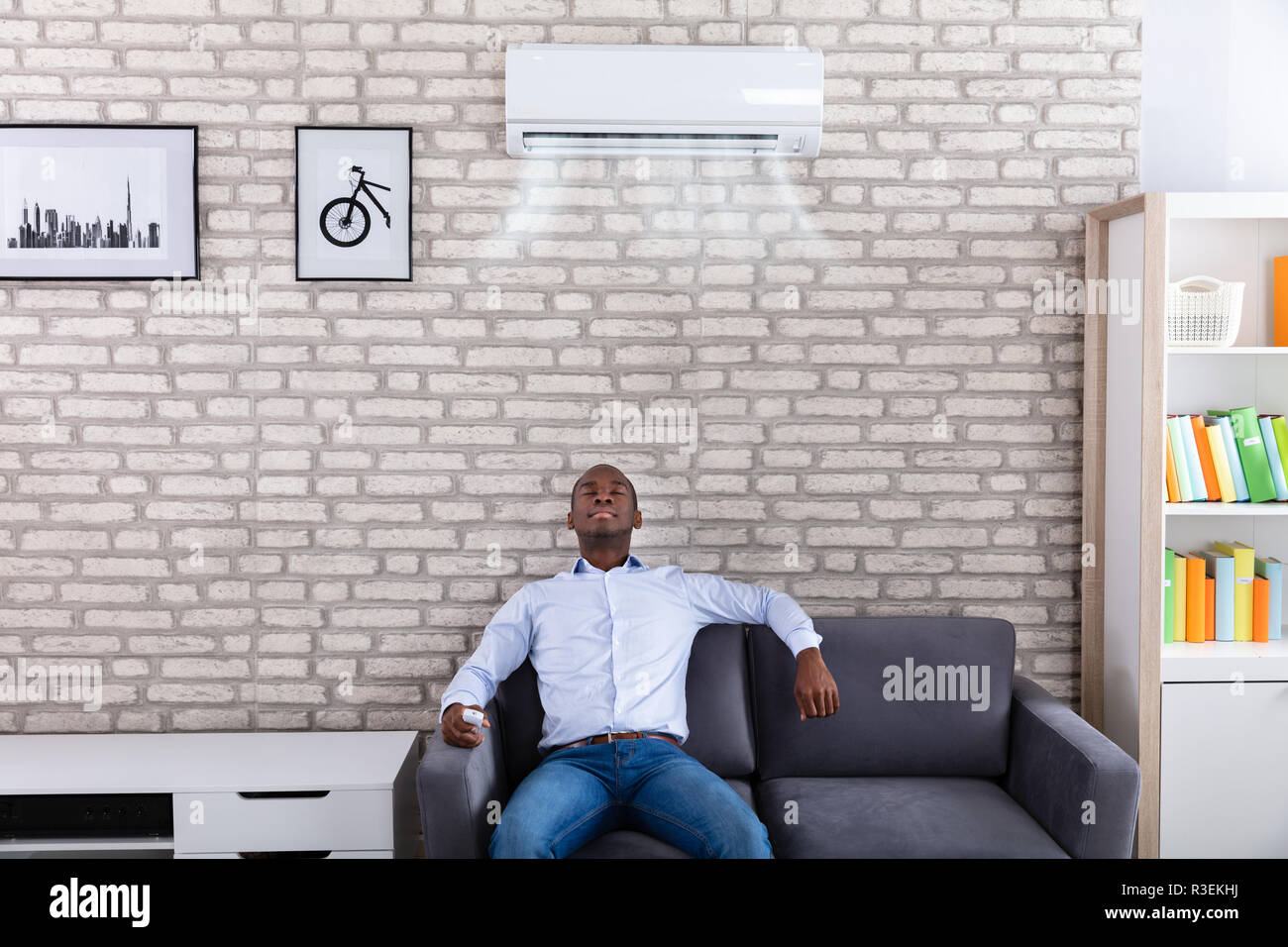 Under floor ventilation hi-res stock photography and images - Alamy