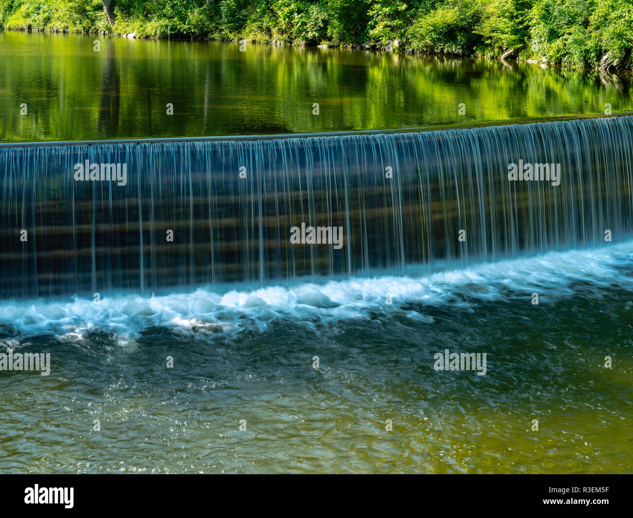 Image of the dam on the Green River, upstream from the Green River ...