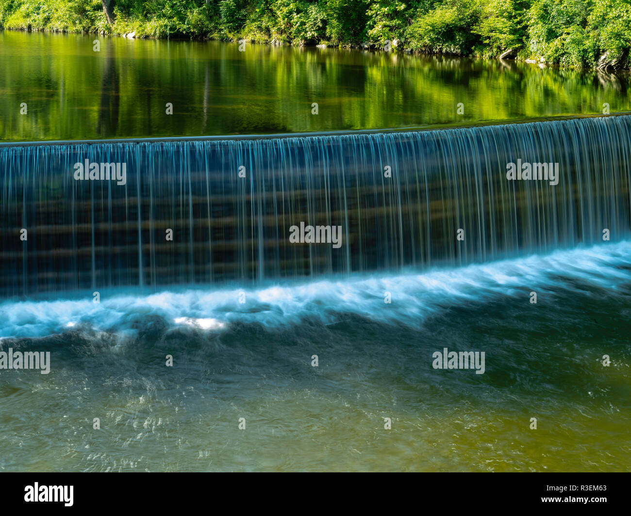 Image of the dam on the Green River, upstream from the Green River ...