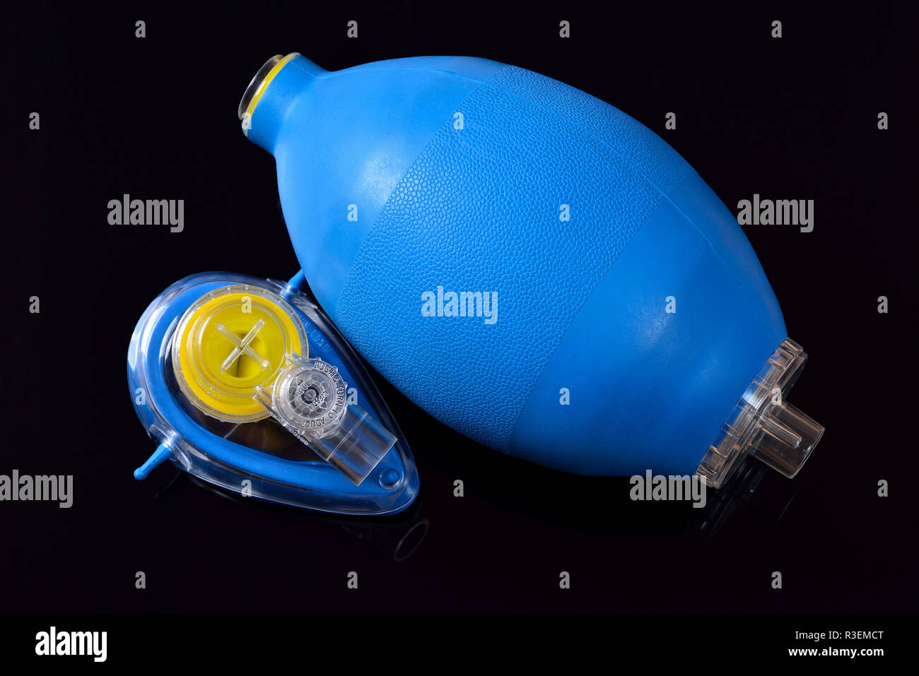 Bag valve mask ventilation hi-res stock photography and images - Alamy