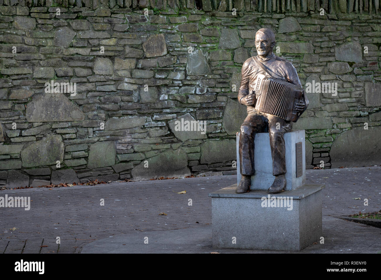 Johnny oleary statue hi-res stock photography and images - Alamy