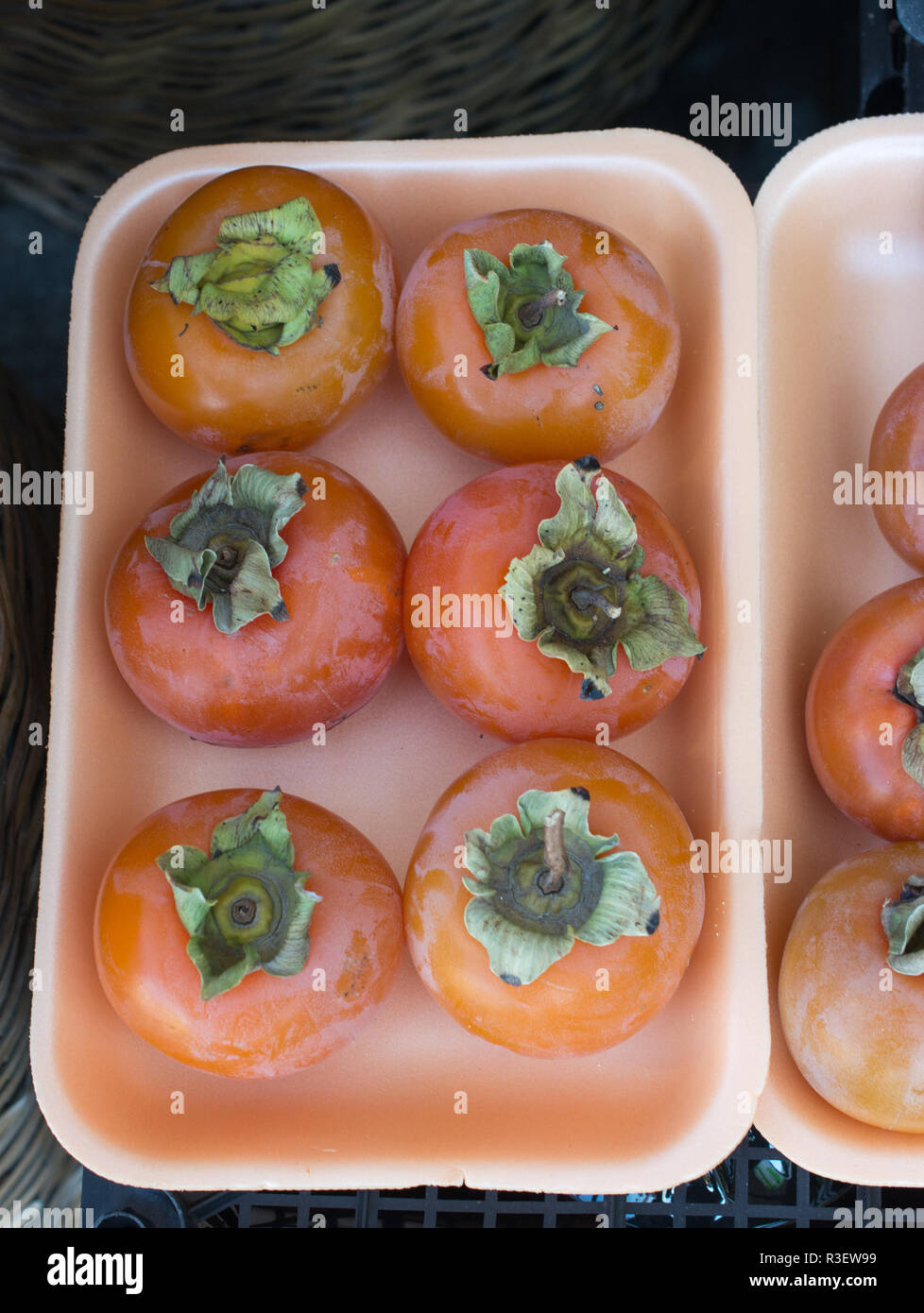 Persimmons in turkish street hi-res stock photography and images - Alamy