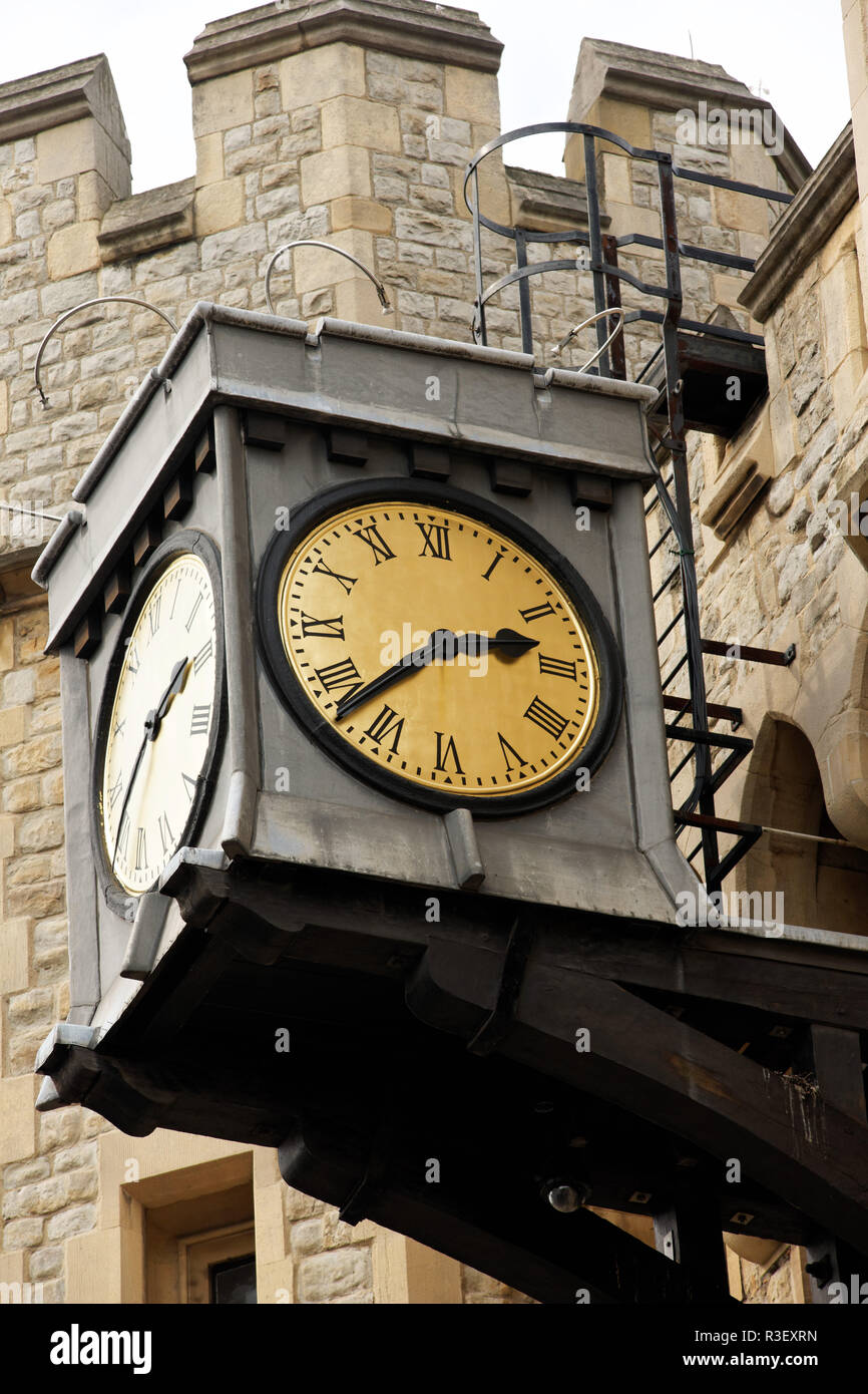 watch the tower of london Stock Photo - Alamy