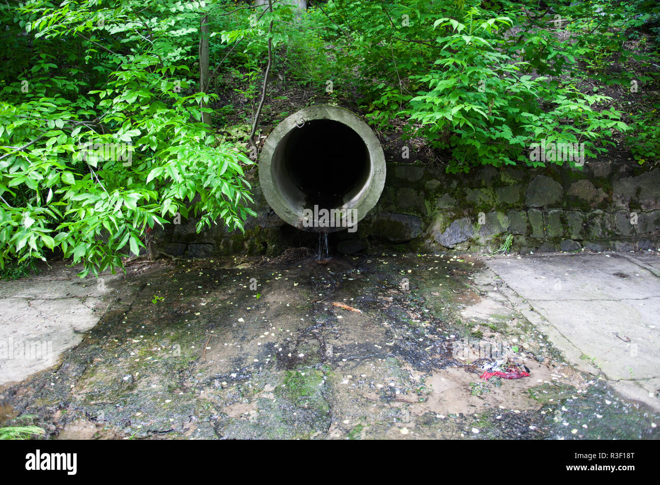 Stormwater outfall hi-res stock photography and images - Alamy