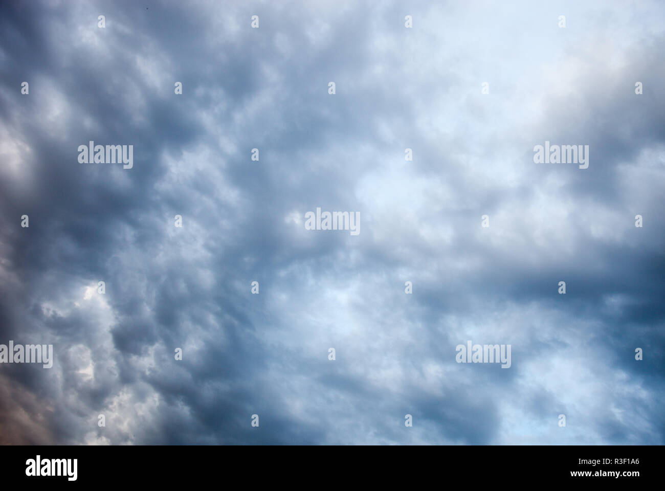 Cloudage hi-res stock photography and images - Alamy