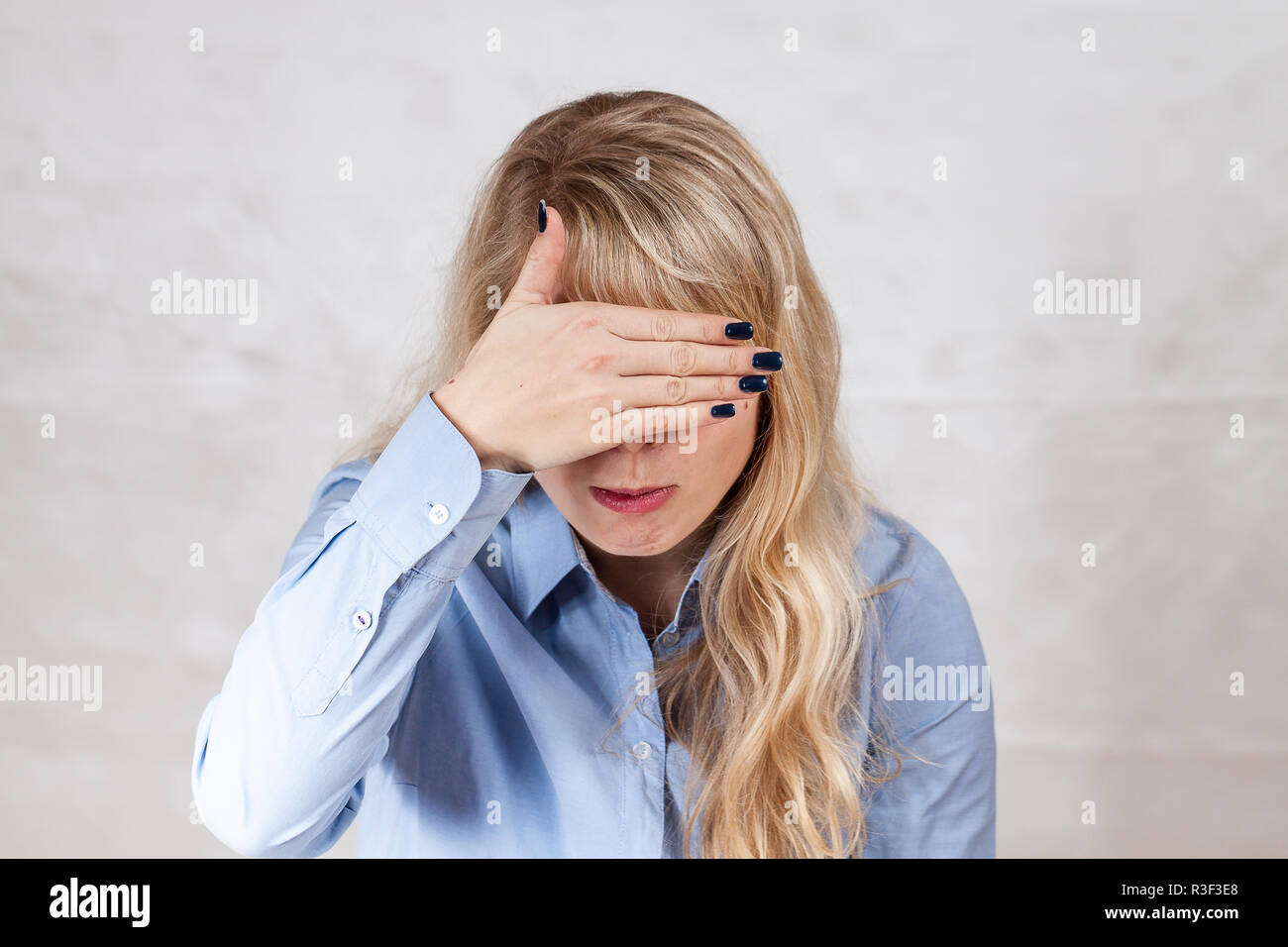 I see nothing hi-res stock photography and images - Alamy