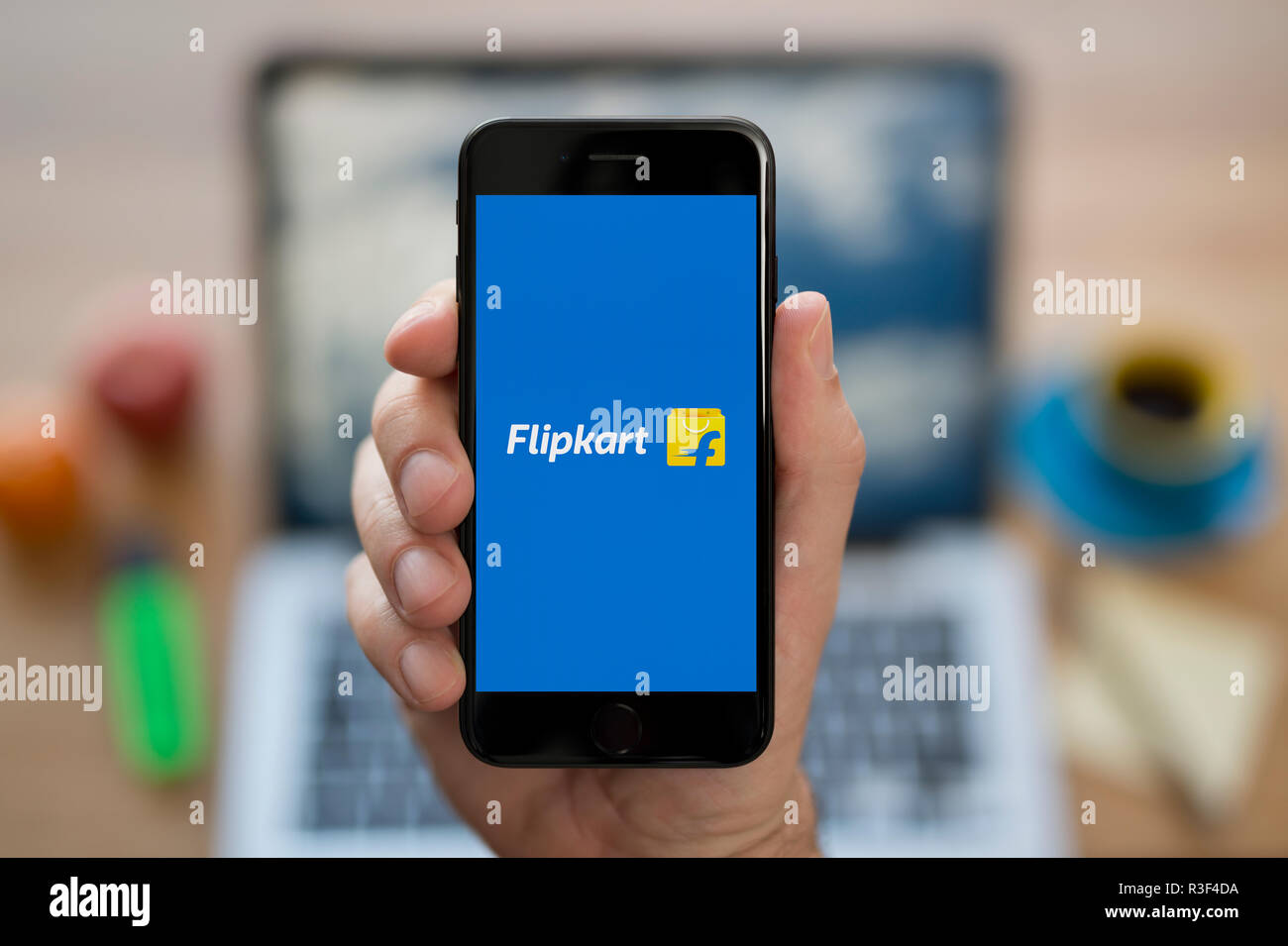 Flipkart logo hi-res stock photography and images - Alamy