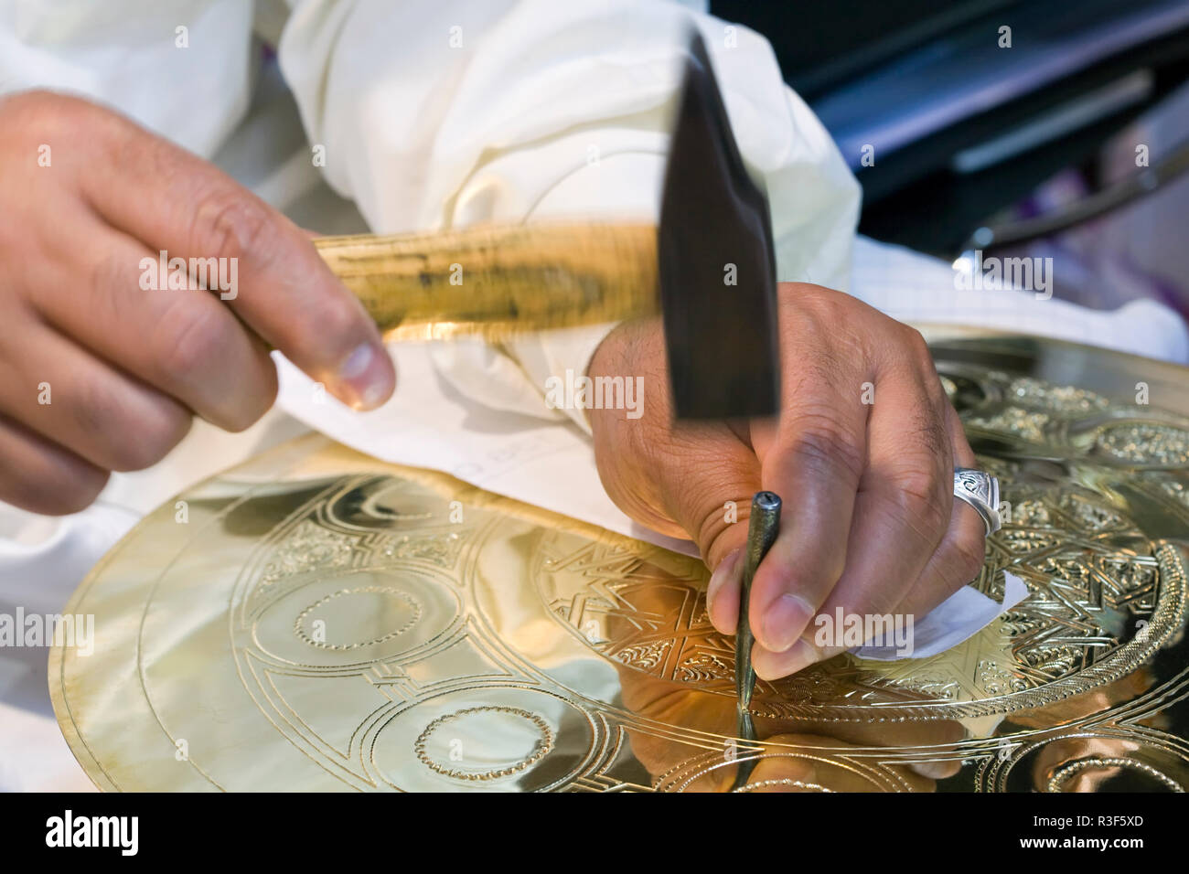 Copper plate carving hi-res stock photography and images - Alamy