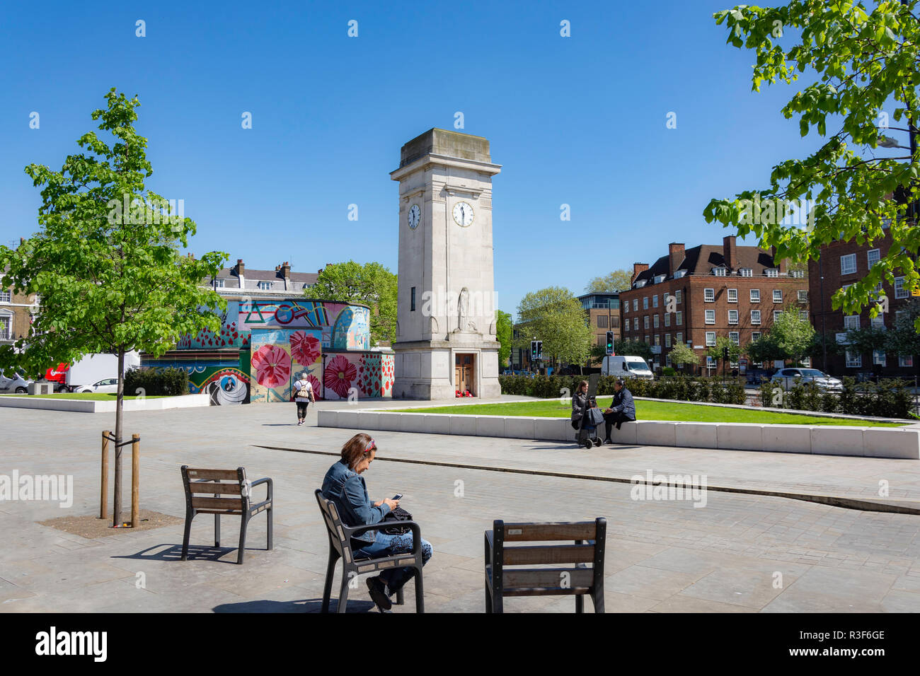 Stockwell War Memorial Clocktower and air-raid shelter, Clapham Road ...