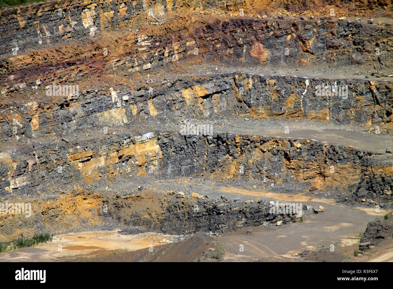 Steinbruchbetrieb hi-res stock photography and images - Alamy