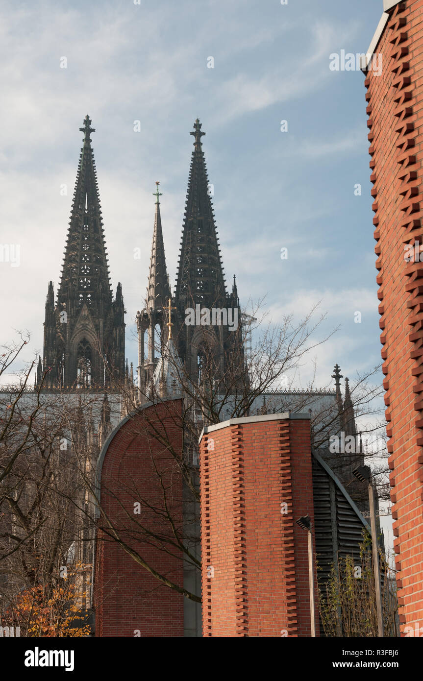 Opera cologne hi-res stock photography and images - Alamy