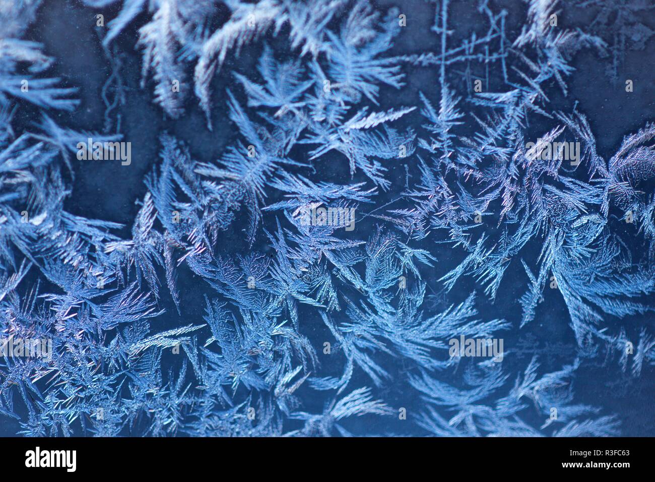Frozen crystals made of water hi-res stock photography and images - Alamy