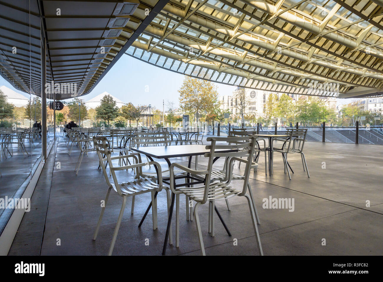 Cafe landmark in landmark shopping mall hi-res stock photography and ...