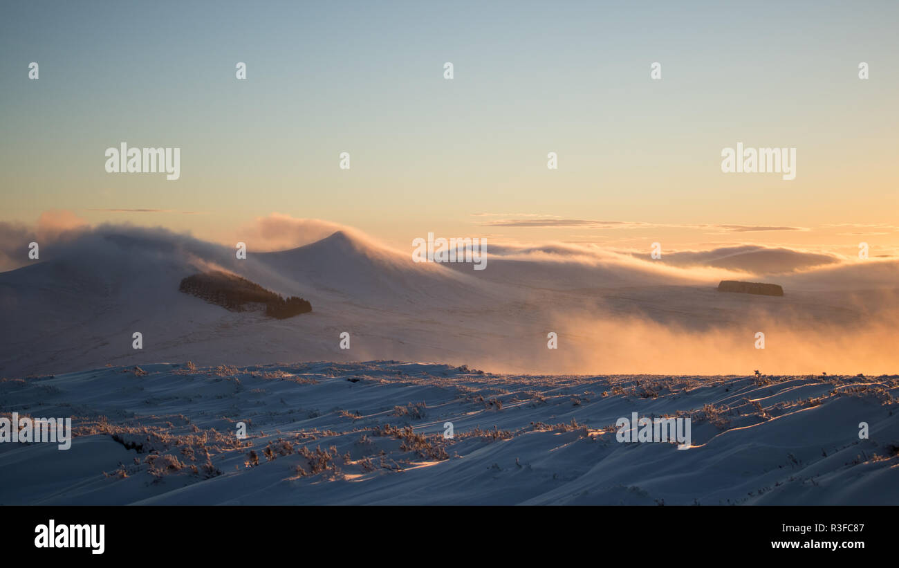 Pentlands hi-res stock photography and images - Alamy