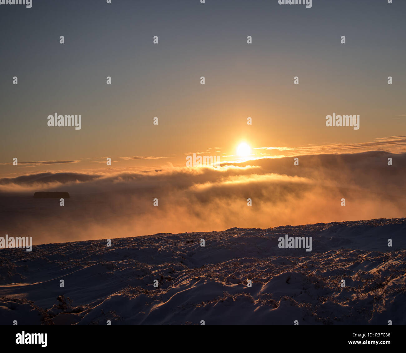 Hill walking pentlands hi-res stock photography and images - Alamy