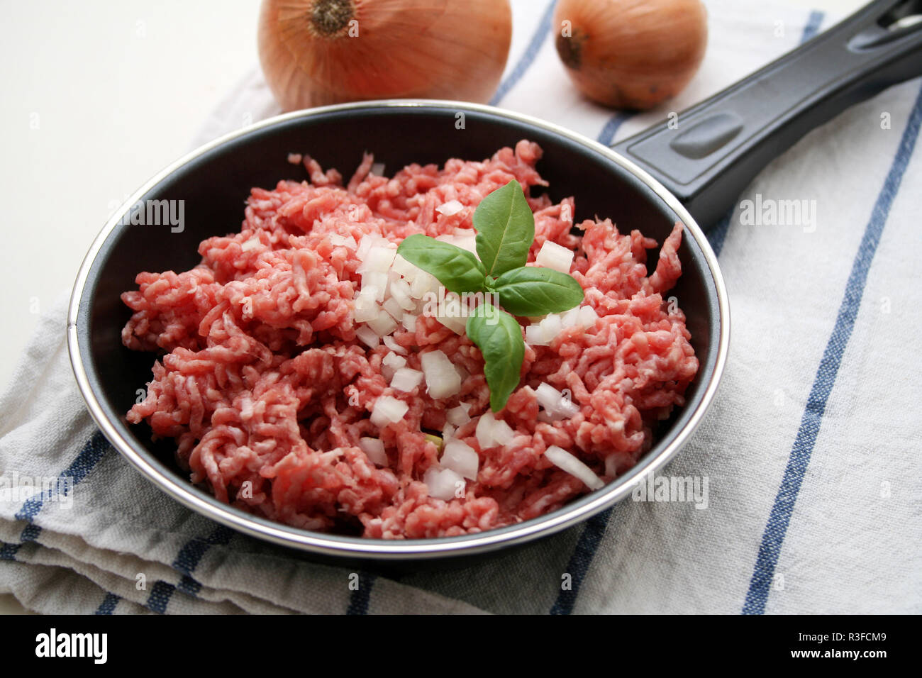 Rinderhack hi-res stock photography and images - Alamy