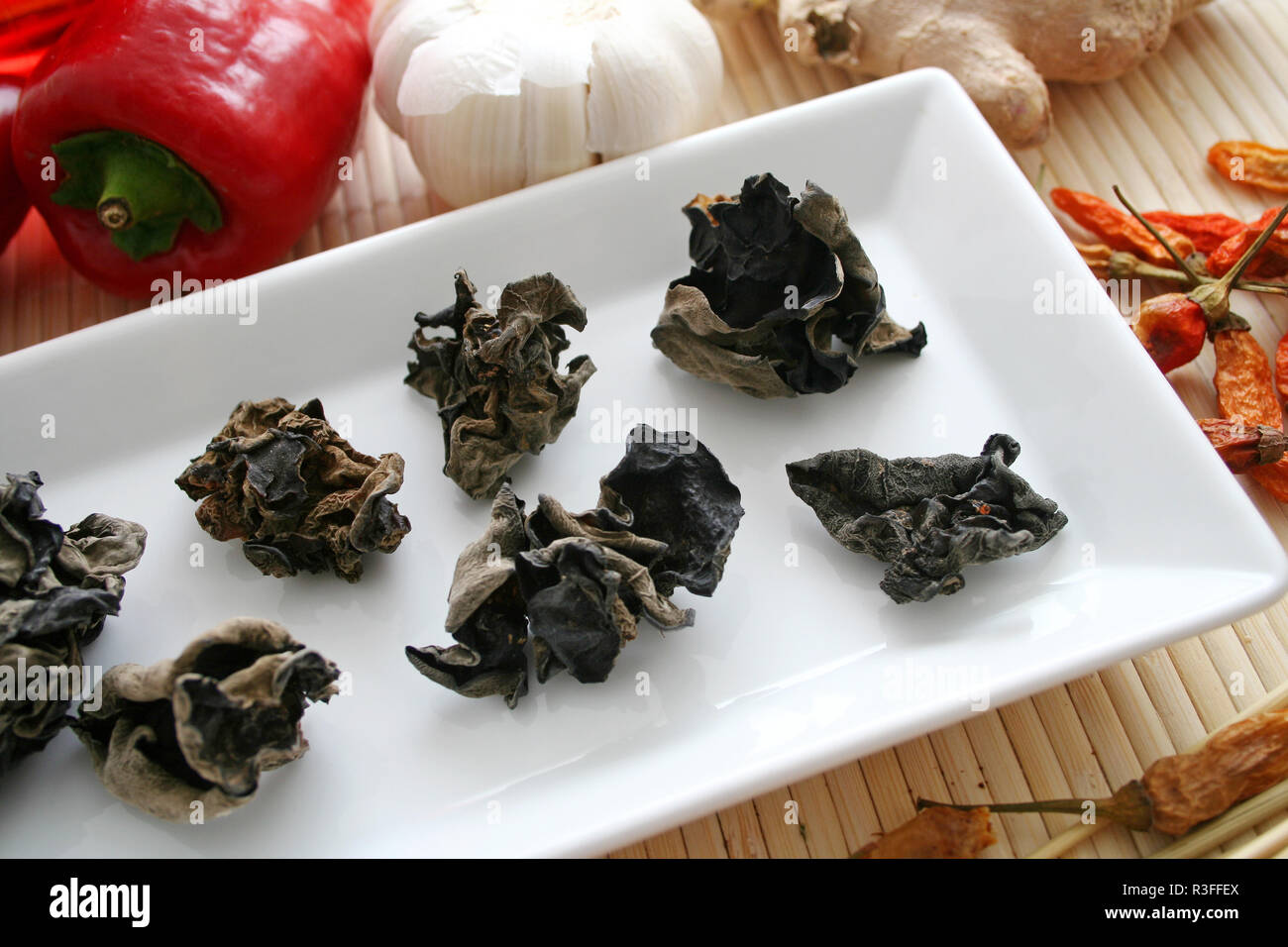 Chinesische pilze hi-res stock photography and images - Alamy