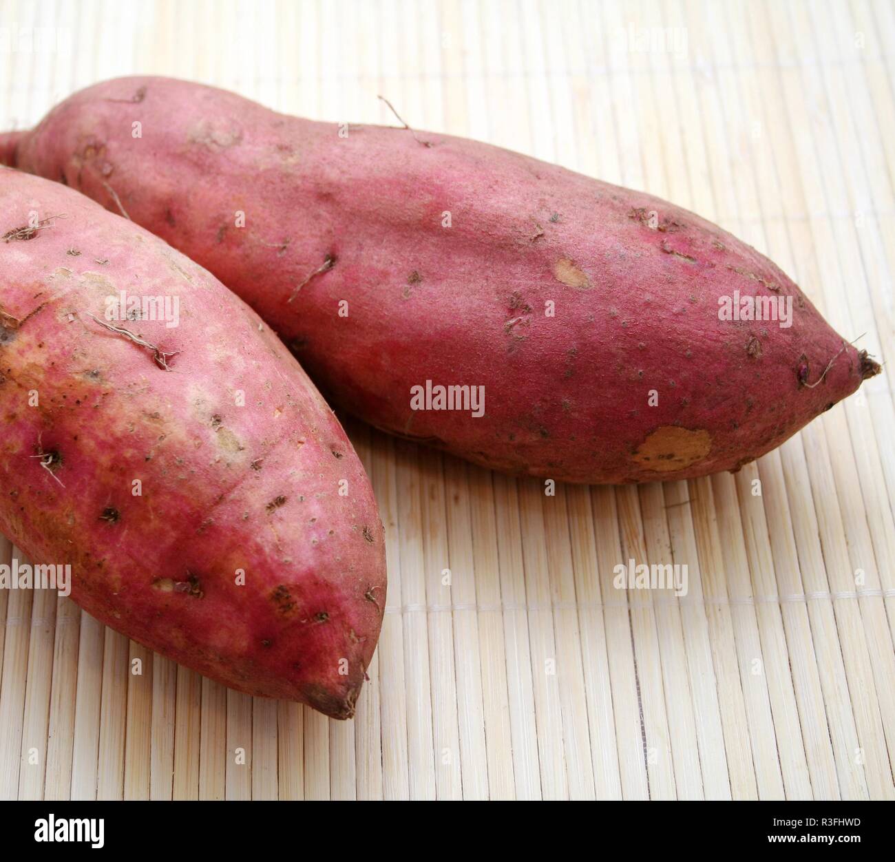 Vegetable enclosure potatoes potato hi-res stock photography and images ...