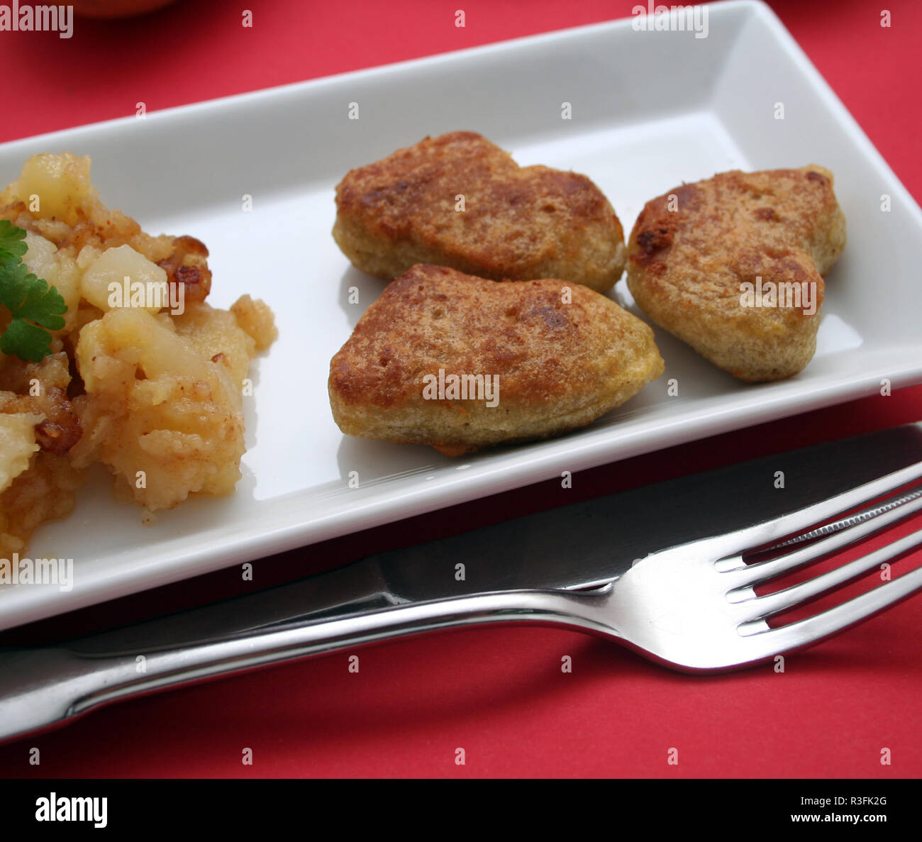 Chicken mcnuggets hi-res stock photography and images - Alamy