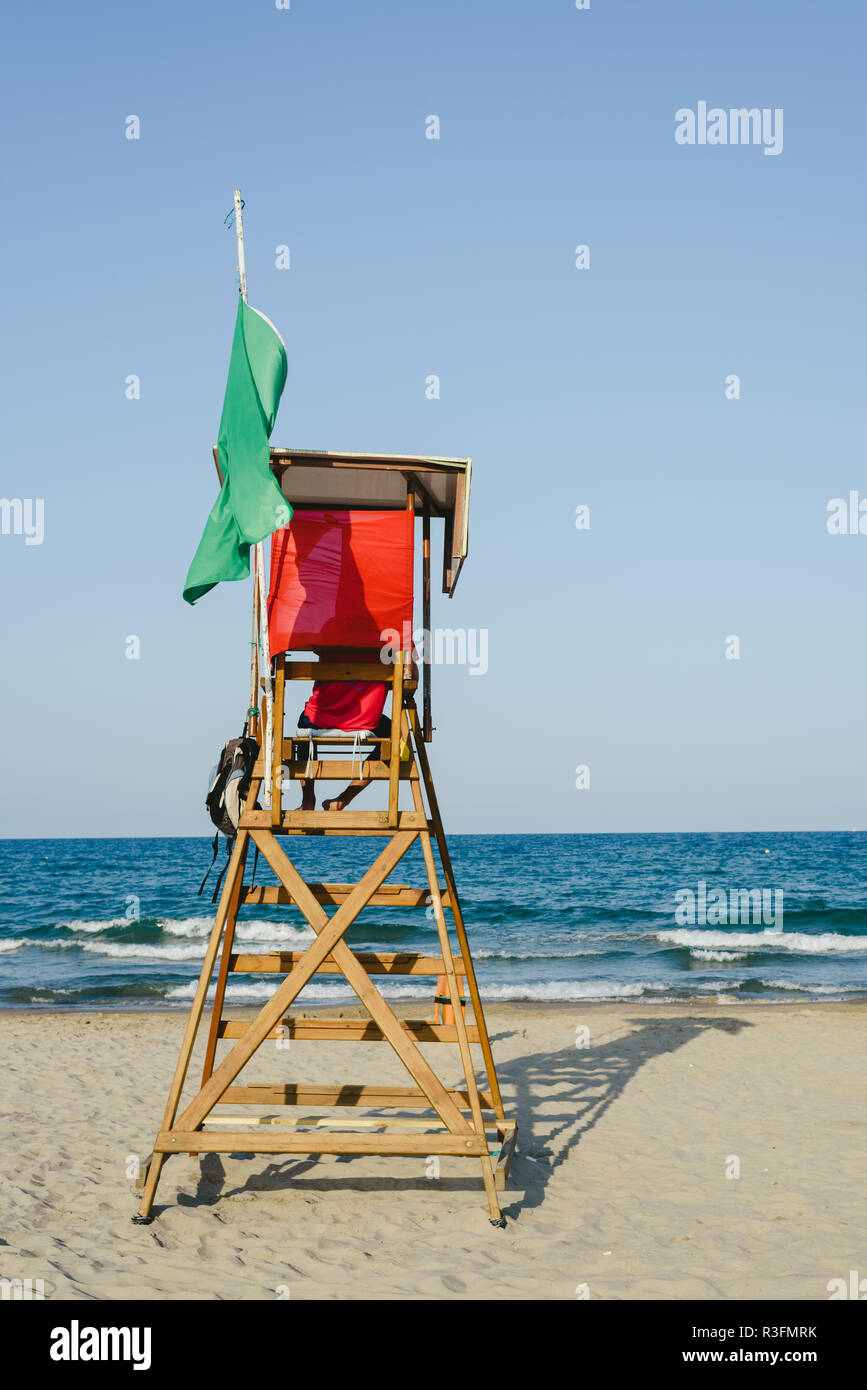 Lifeguard wooden watchtower hi-res stock photography and images - Alamy