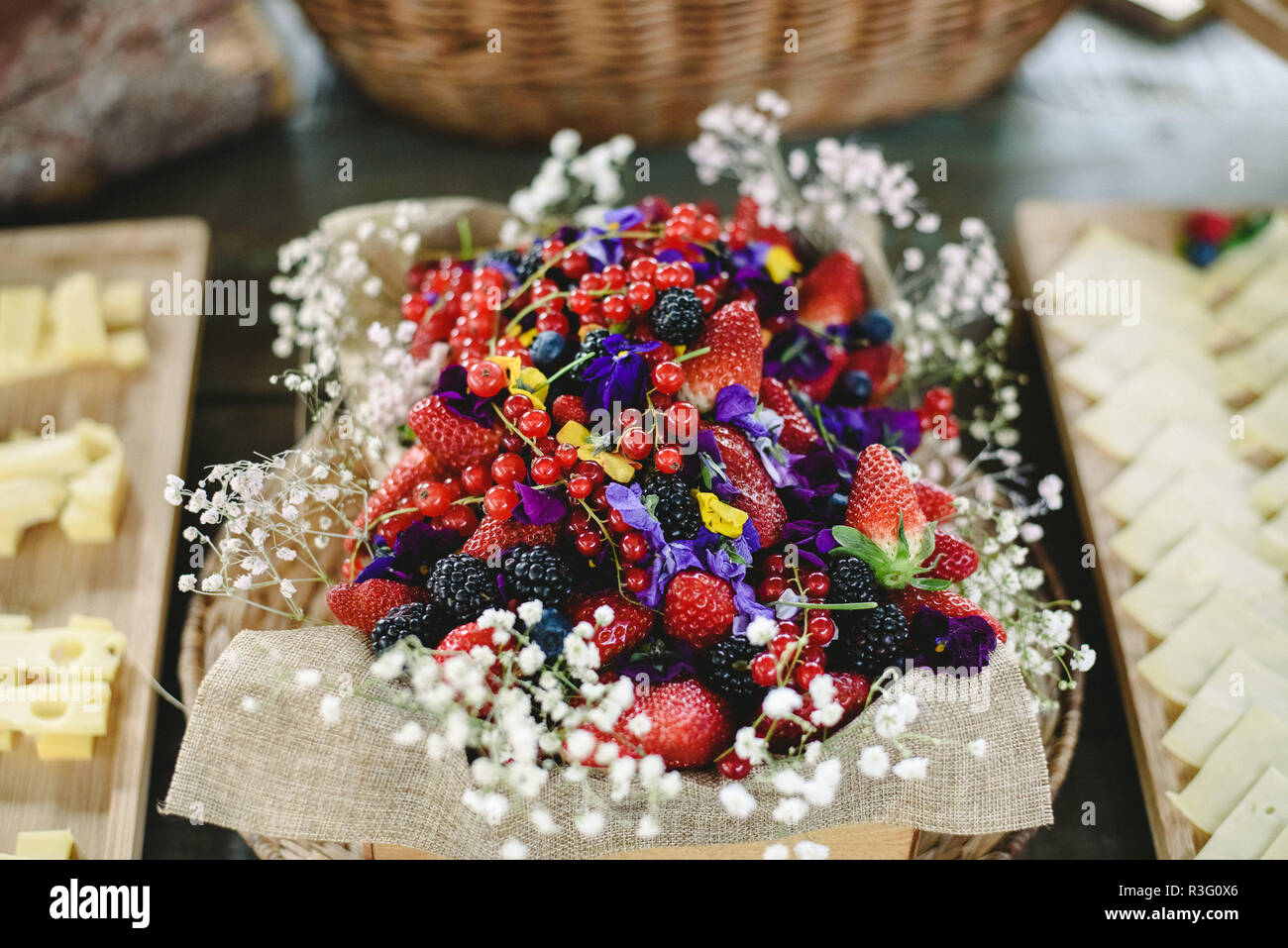 Strawberry blueberry ideas meal hi-res stock photography and images - Alamy