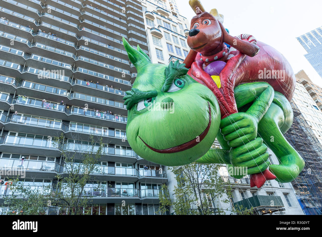 New York, New York, United States. 22nd Nov, 2018. Dr. Seuss The Grinch ...